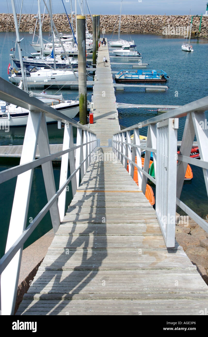 Pontoon at Trebeurden marina Stock Photo - Alamy