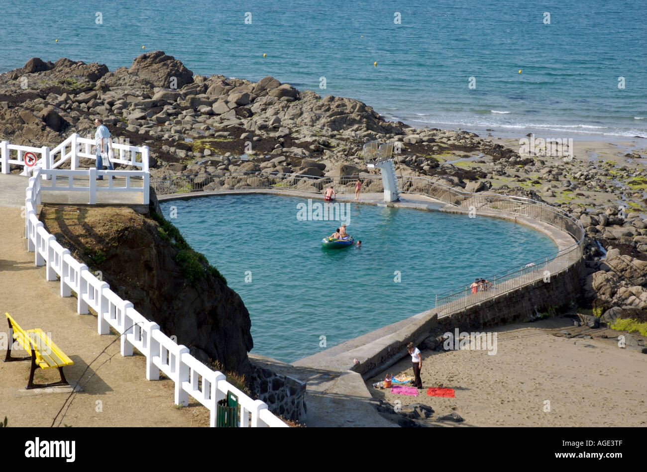 Seawater pool at St Quay Stock Photo - Alamy