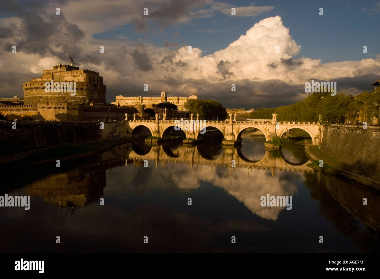 Fort D'Angelo and the Pont D'Angelo, Rome Italy Stock Photo - Alamy