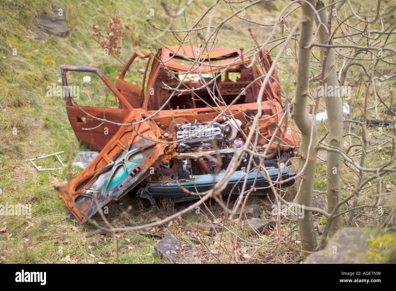 DUMPED / abandoned CAR (UK Stock Photo - Alamy