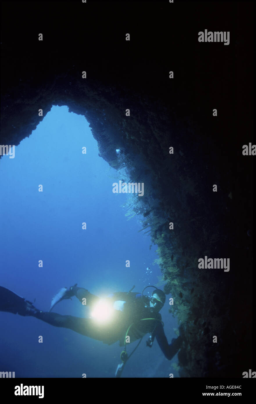 Cliff dive france hi-res stock photography and images - Alamy