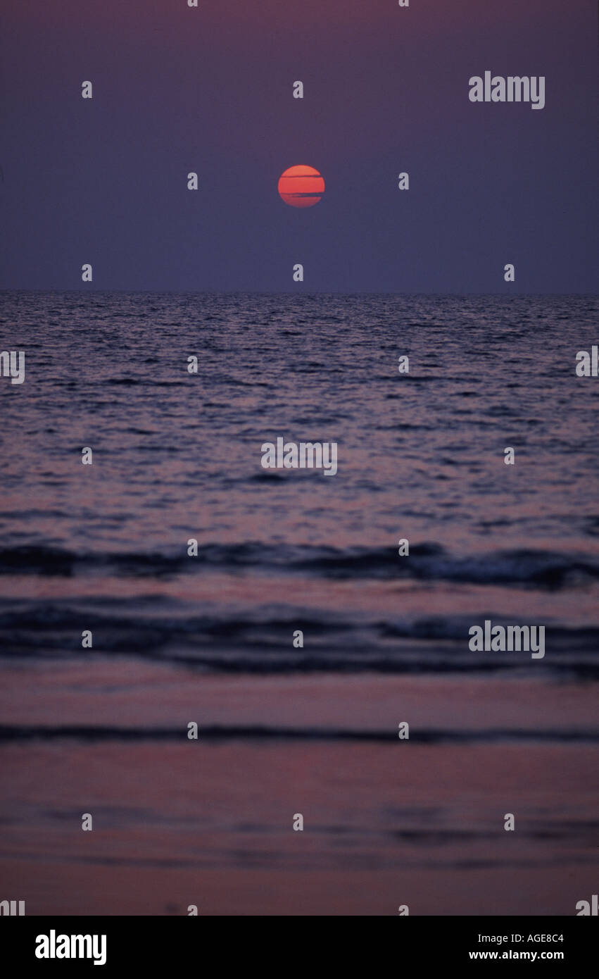 Dark sea hi-res stock photography and images - Alamy