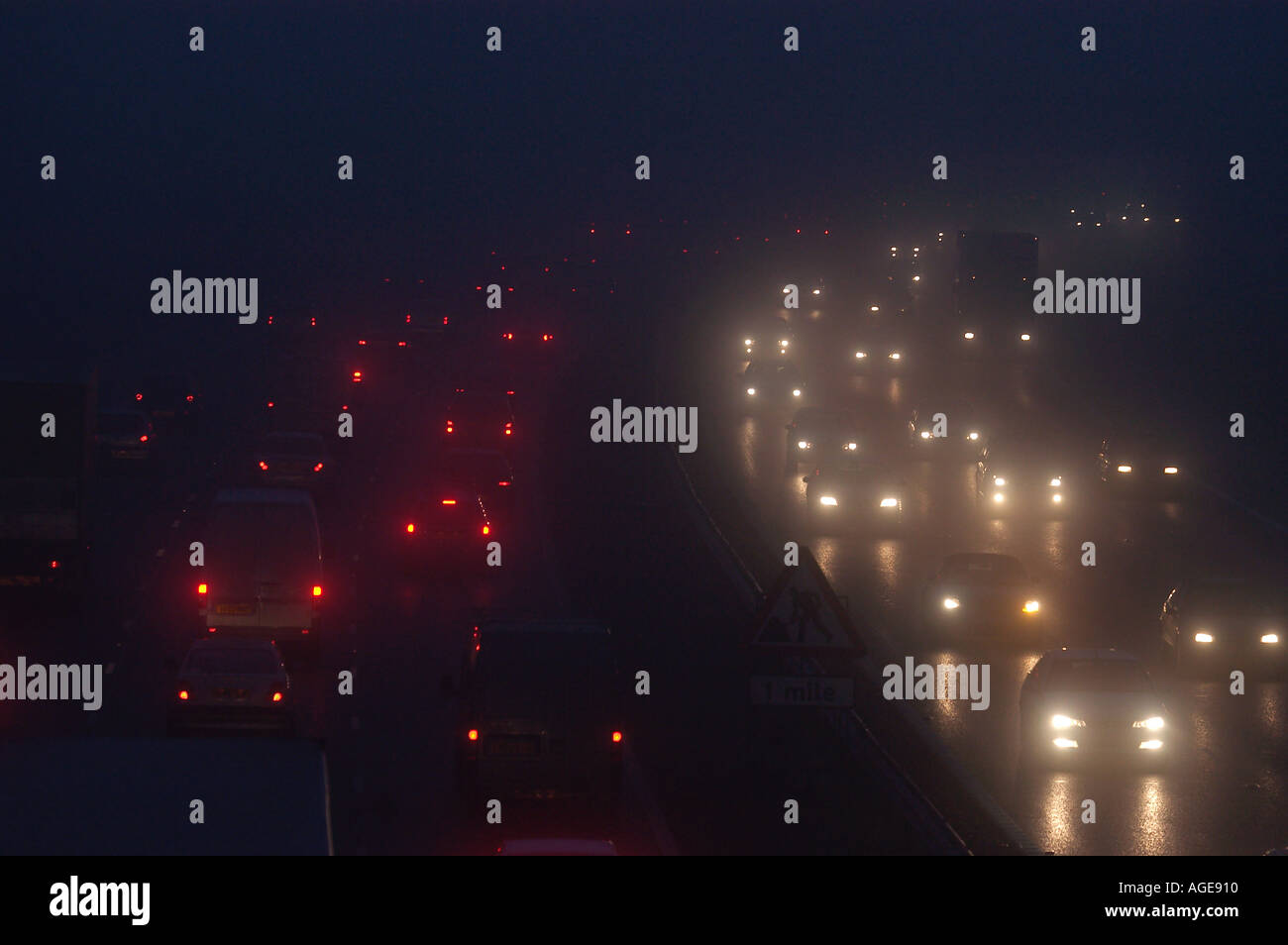 Fog on the M42 motorway Worcestershire England UK Stock Photo - Alamy