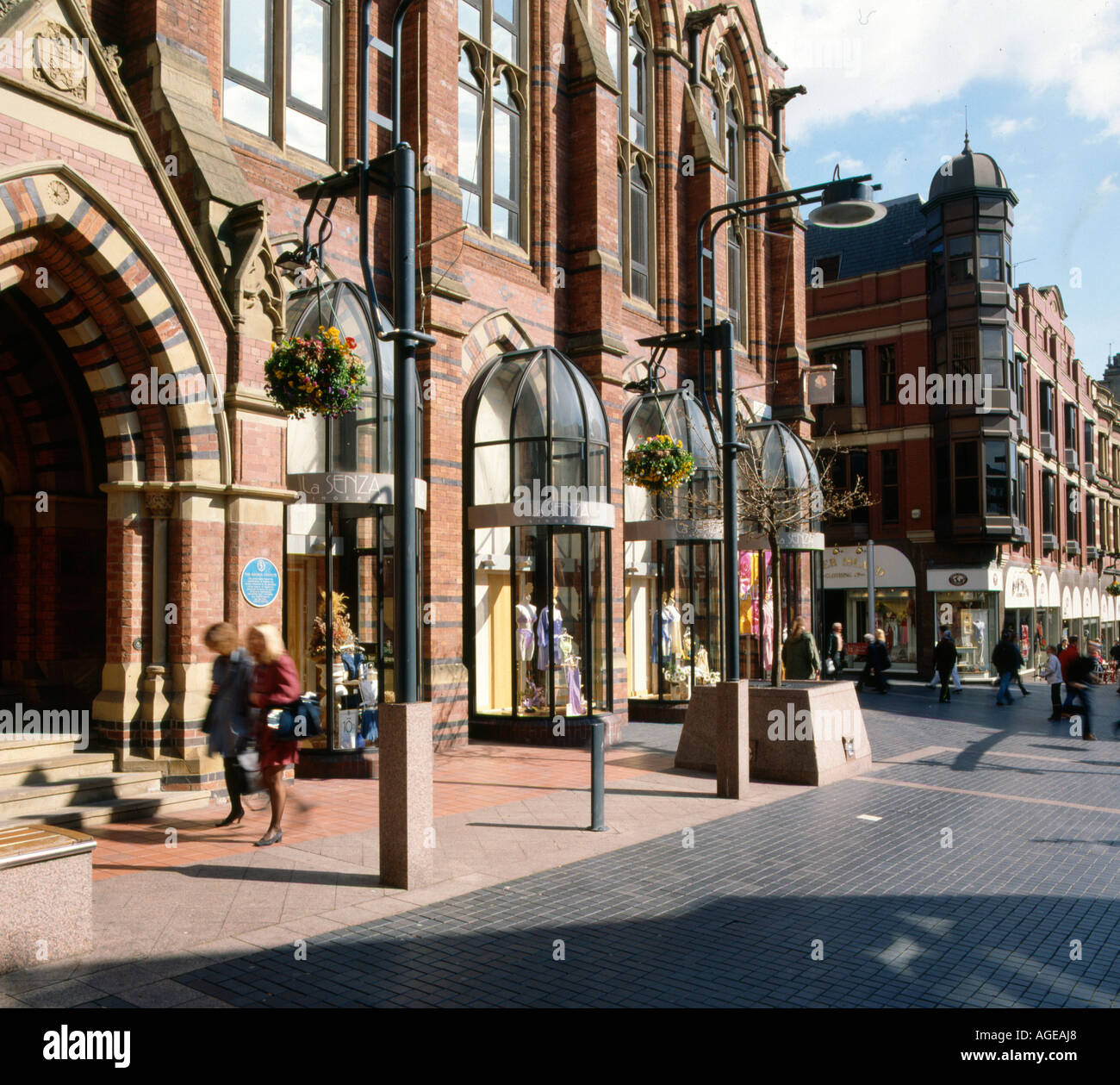 Street Scene, Lands Lane, Leeds, West Yorkshire Stock Photo - Alamy
