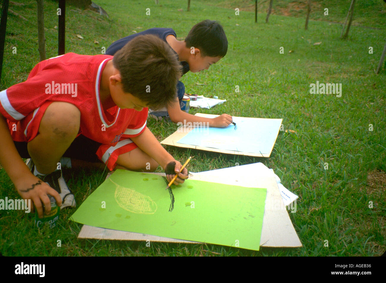 Drawing class two students hi-res stock photography and images - Alamy
