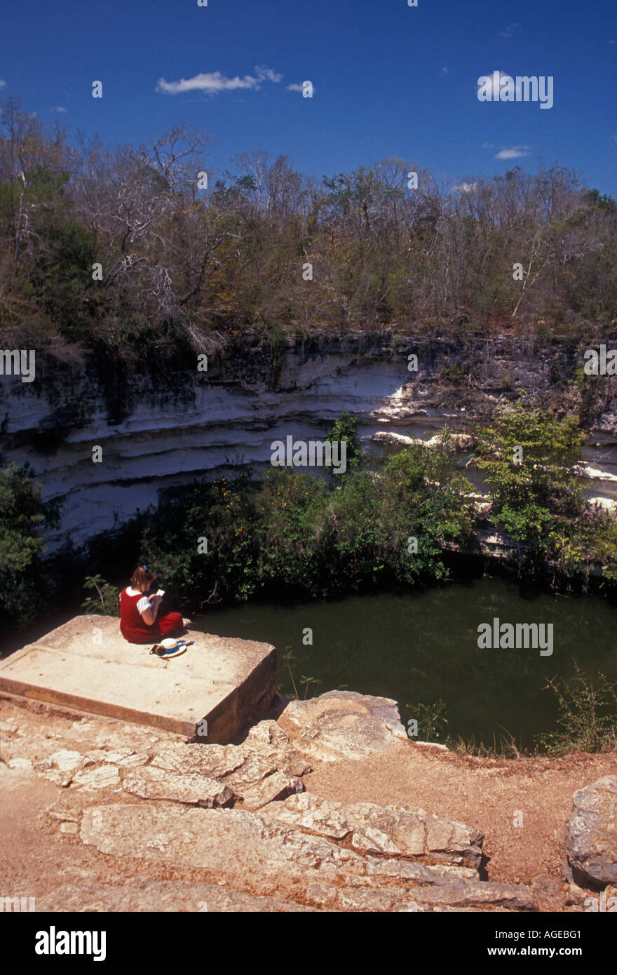 Sagrado cenote hi-res stock photography and images - Alamy