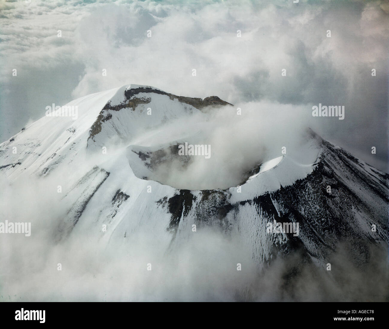 Volcán Misti volcano in southern Peru South America Stock Photo - Alamy