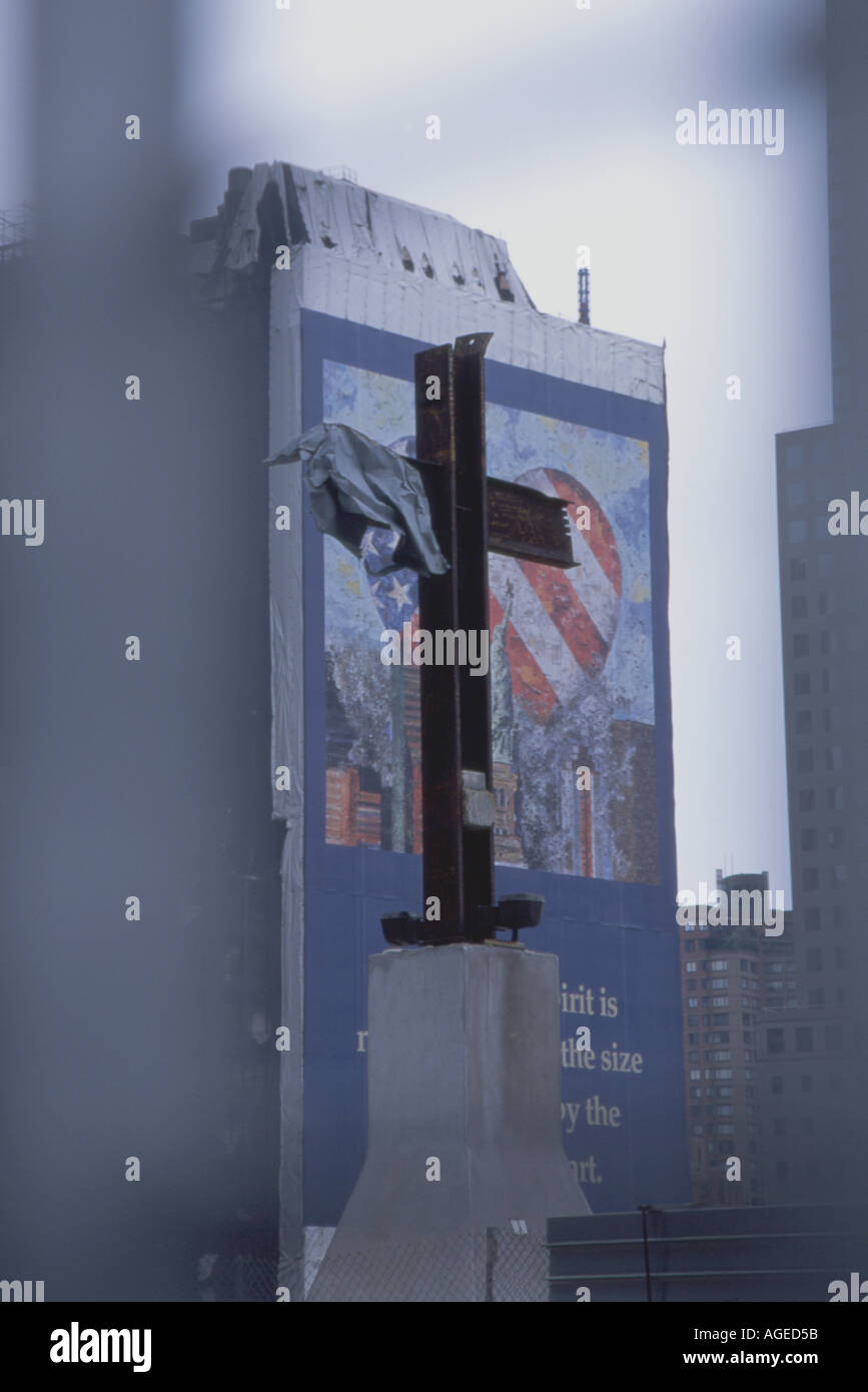 Ground zero cross hi-res stock photography and images - Alamy