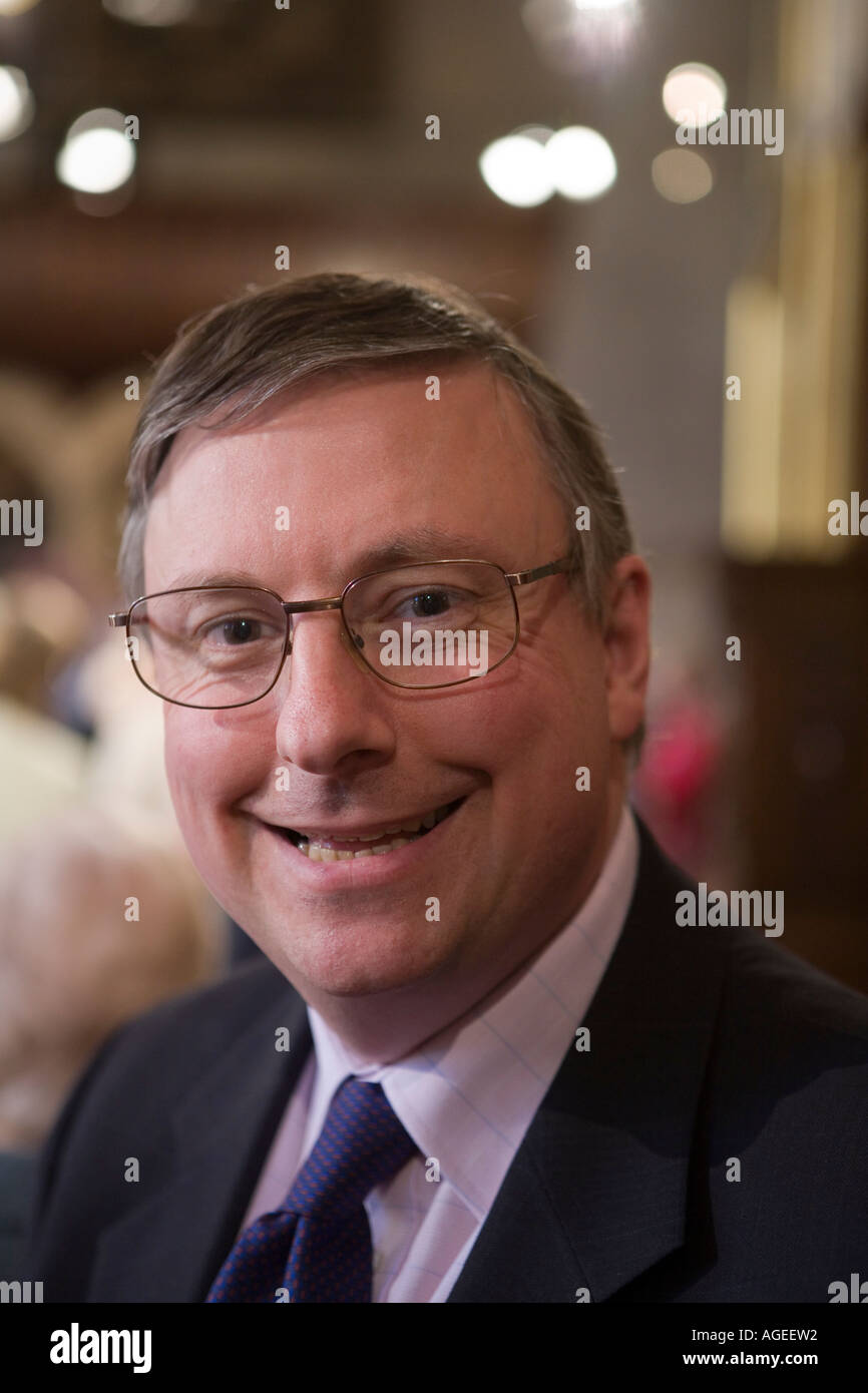 John Sandon. Antiques Roadshow. Arundel Castle 2006. BBC television Stock Photo - Alamy
