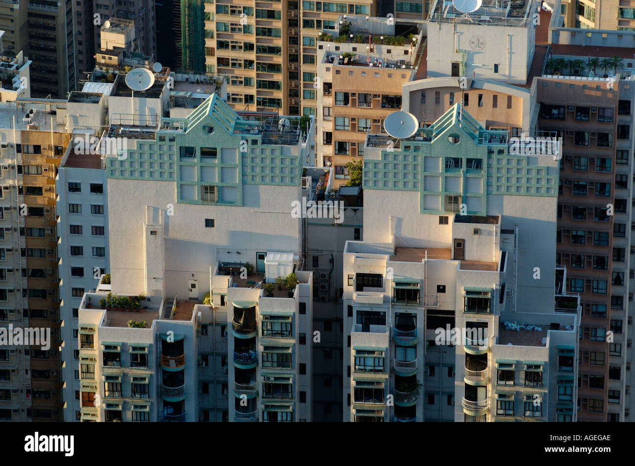 Midlevel hi-res stock photography and images - Alamy