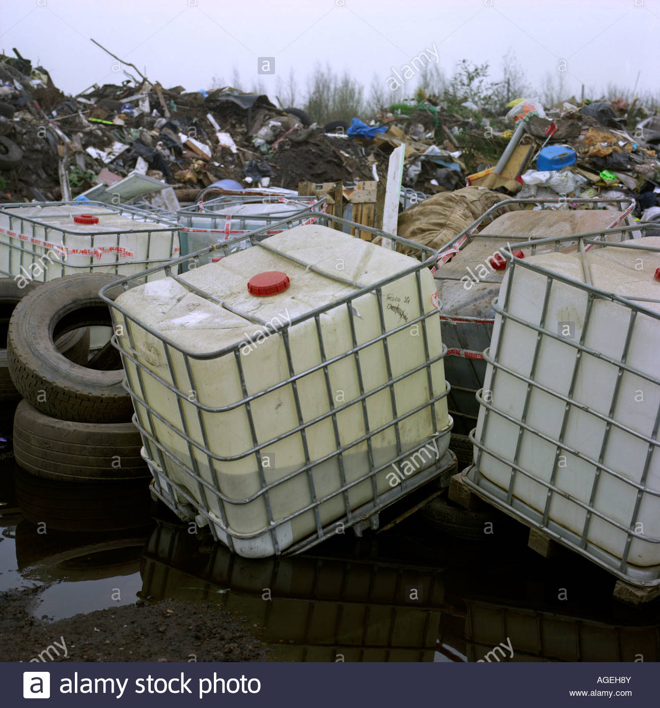 Chemical Waste Dump Stock Photos & Chemical Waste Dump Stock Images - Alamy