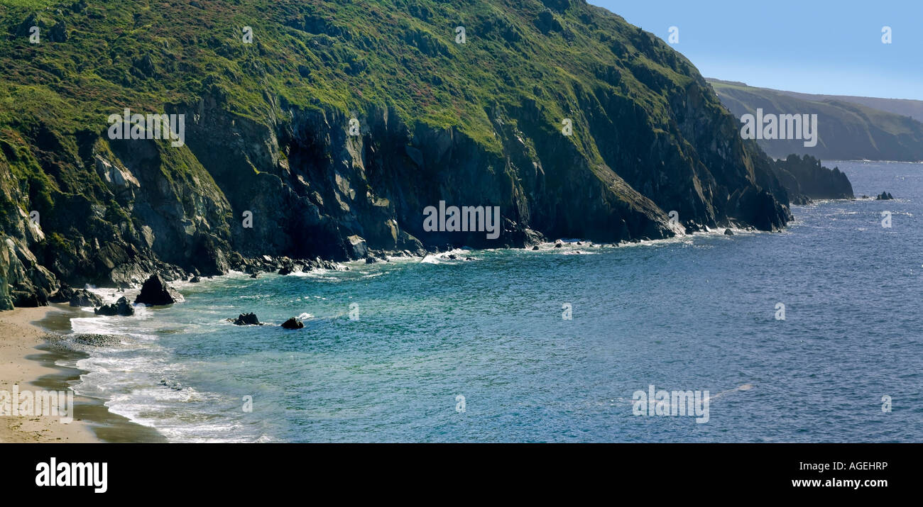 cornish coast kennack sands beach cornwall england uk Stock Photo - Alamy