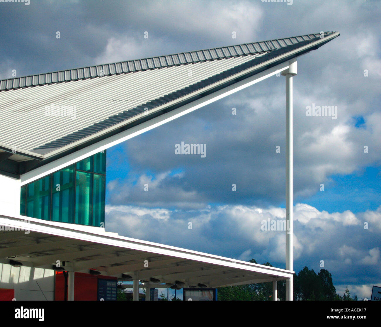 Modern architectural roof detail on supermarket Stock Photo - Alamy