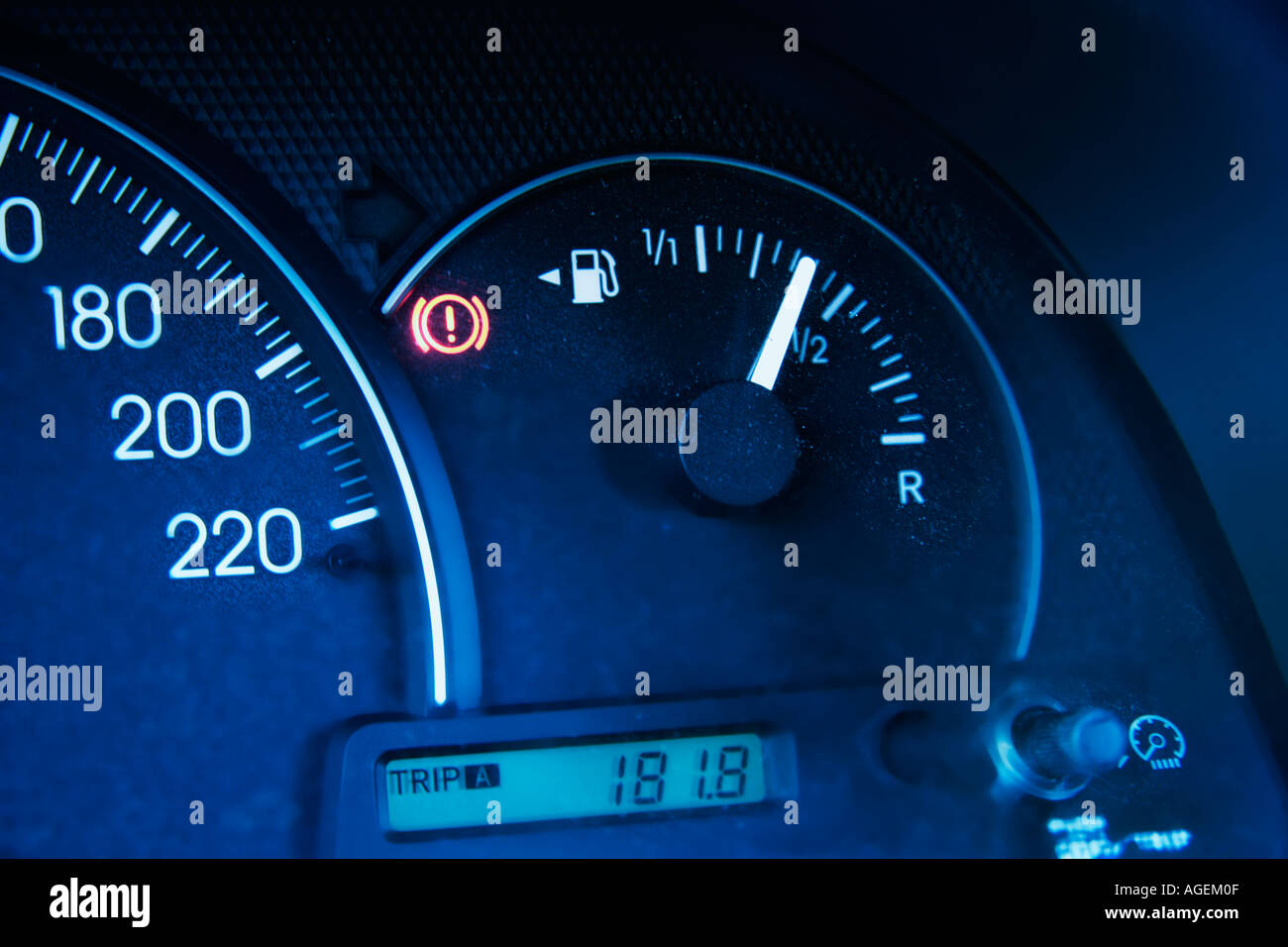 led red car display speed light drive number close up speedometer get ...