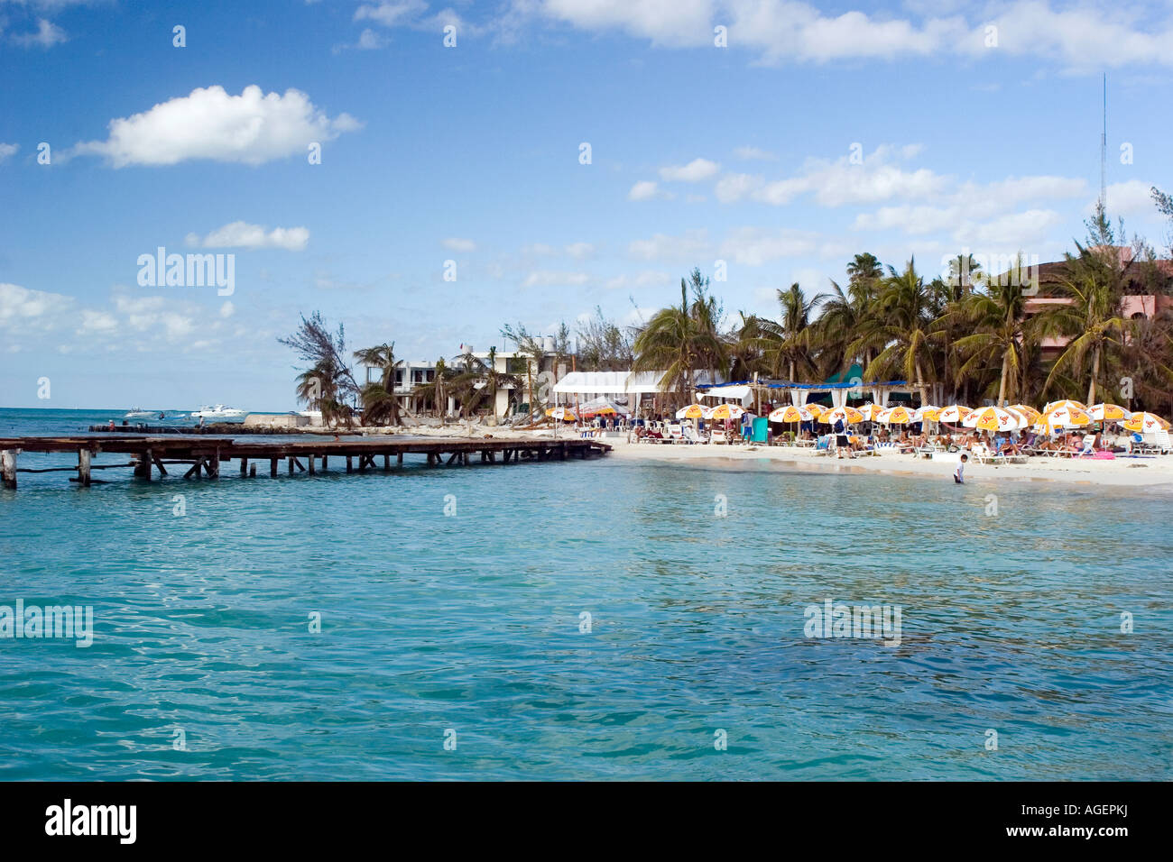 A jetty on the island of Isla Mujeres, mexico Stock Photo - Alamy