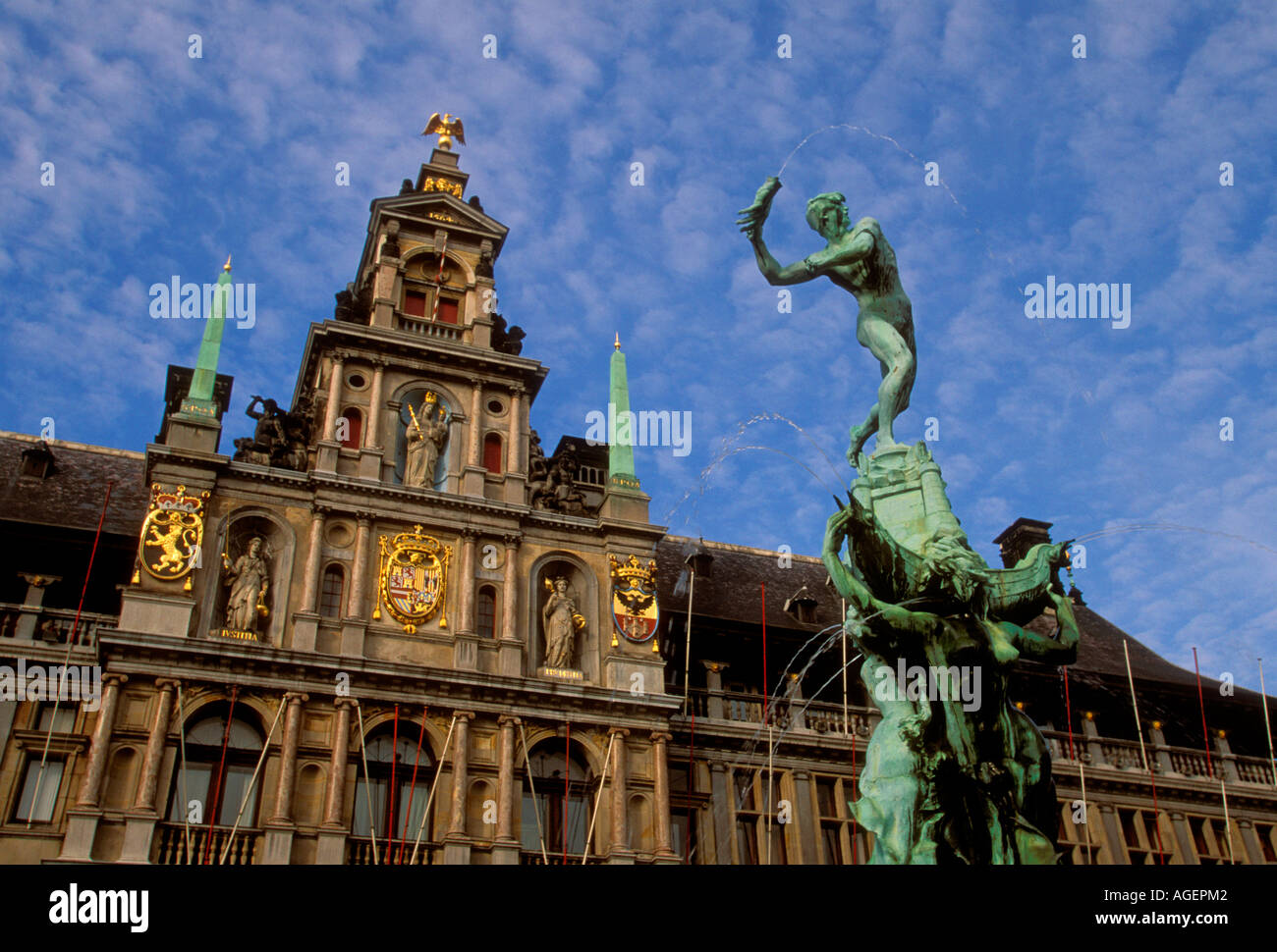 Druon antigoon hi-res stock photography and images - Alamy