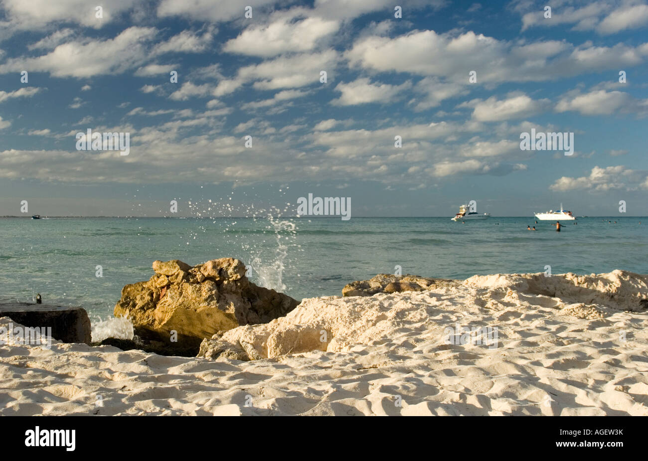 Isla Mujeres coastal scene Stock Photo - Alamy
