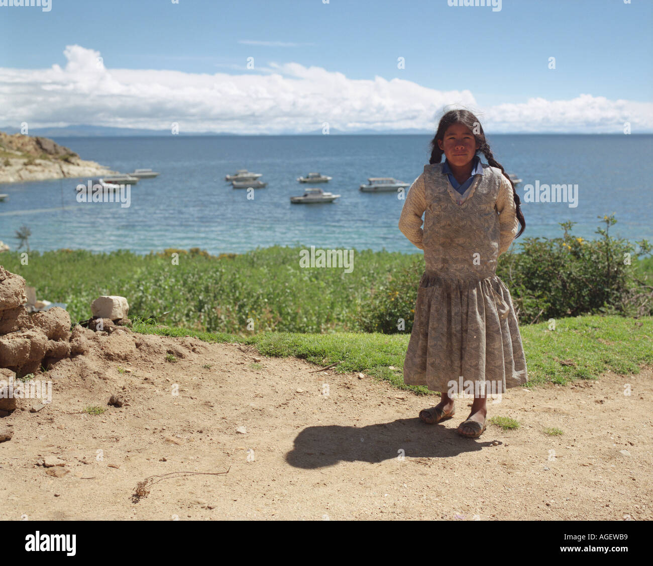Indigenous bolivian setting hi-res stock photography and images - Alamy