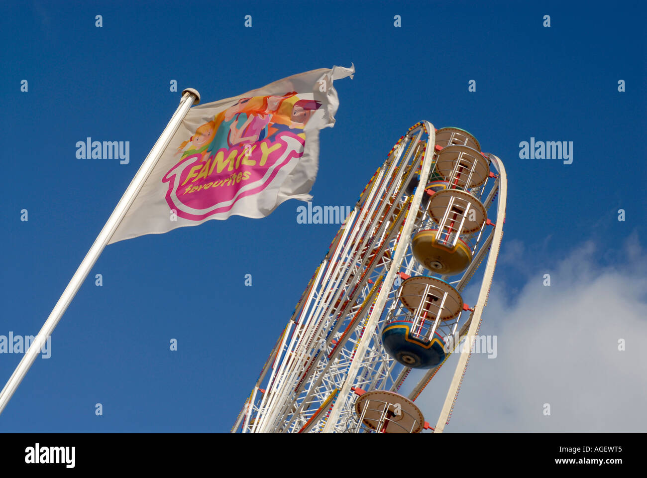 Fun Fair Ride, Central Pier, Blackpool, Lancashire Stock Photo - Alamy