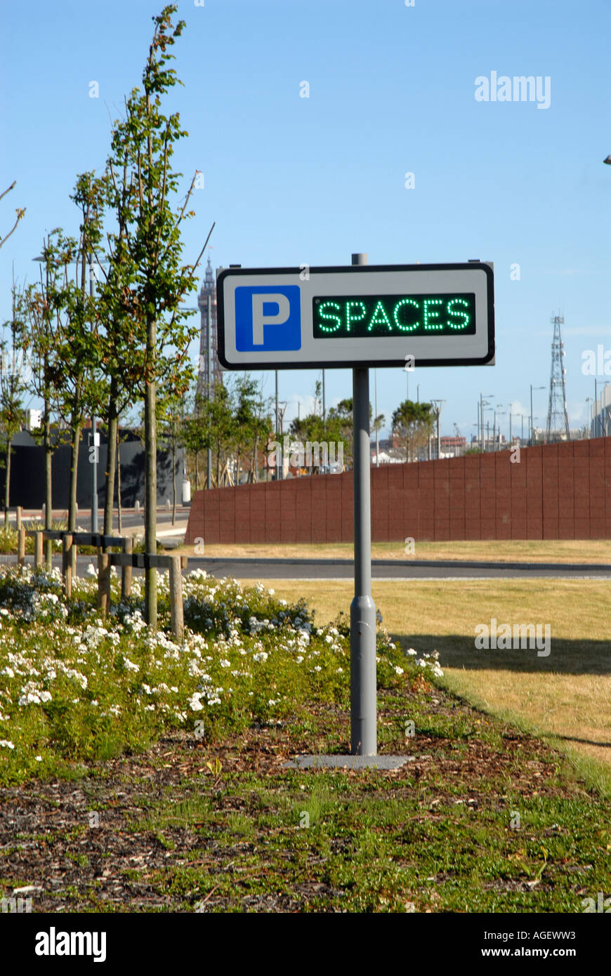 Spaces available hi-res stock photography and images - Alamy