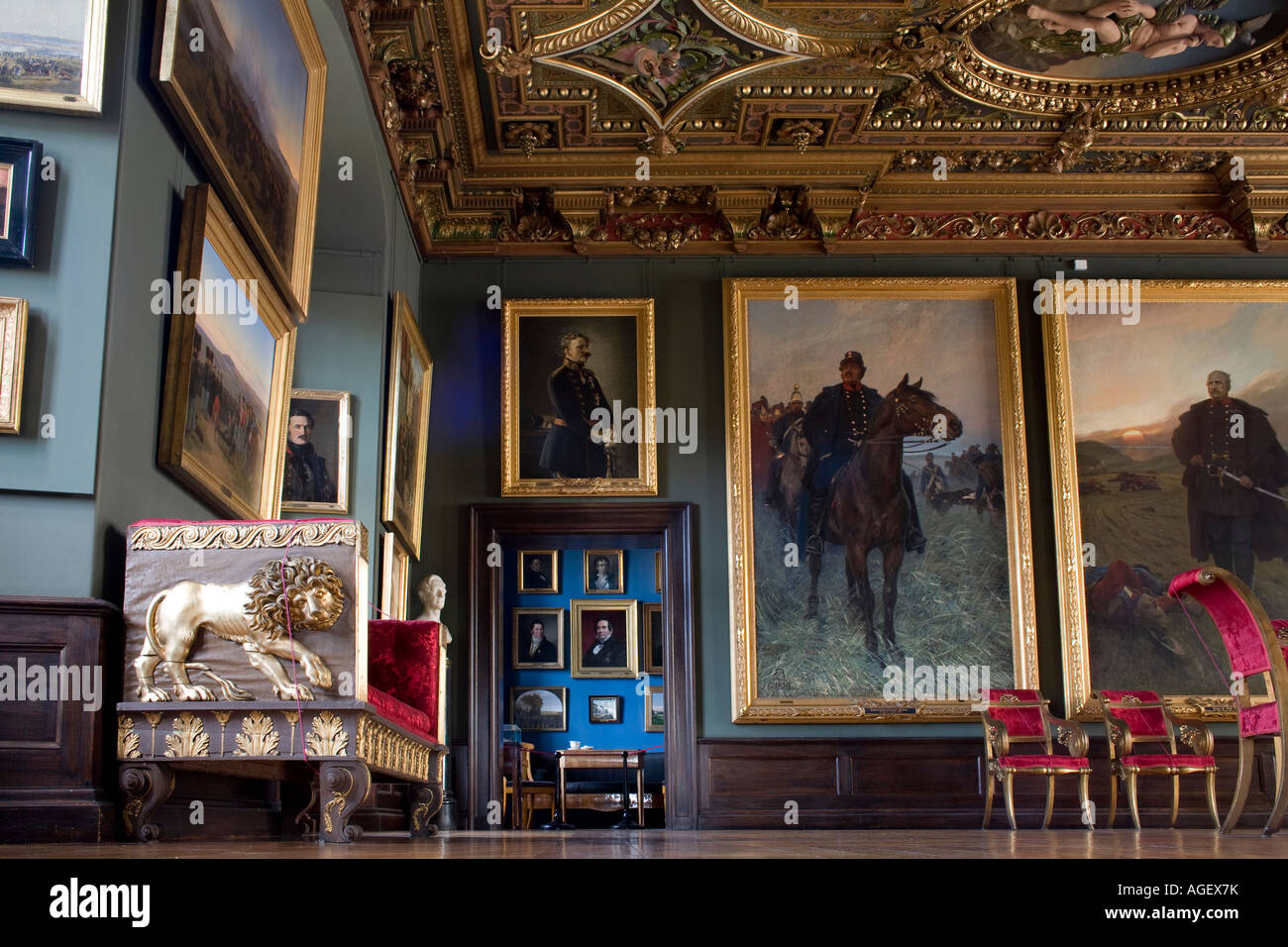 Royal painting hi-res stock photography and images - Alamy