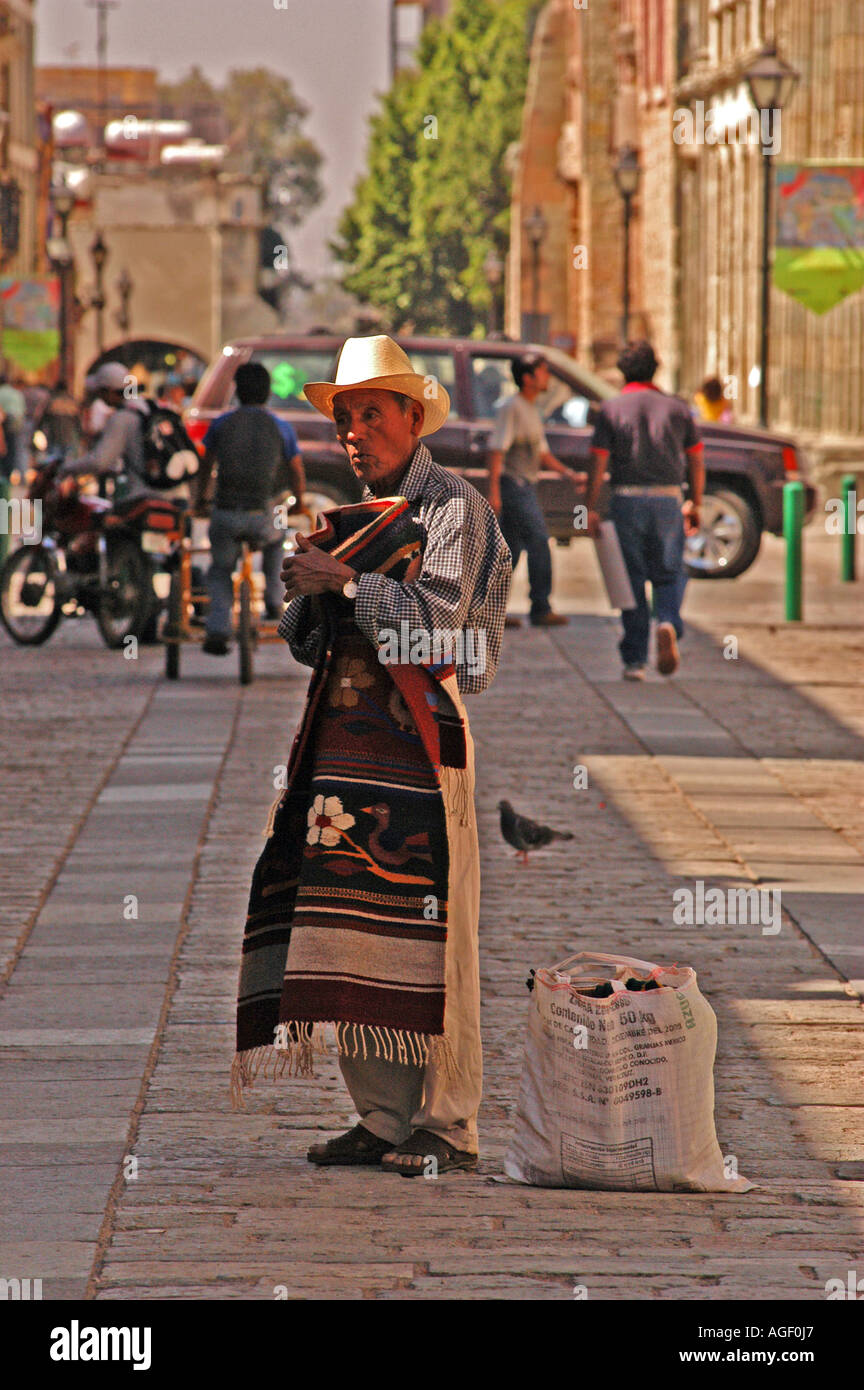 Oaxaca carpets hi-res stock photography and images - Alamy