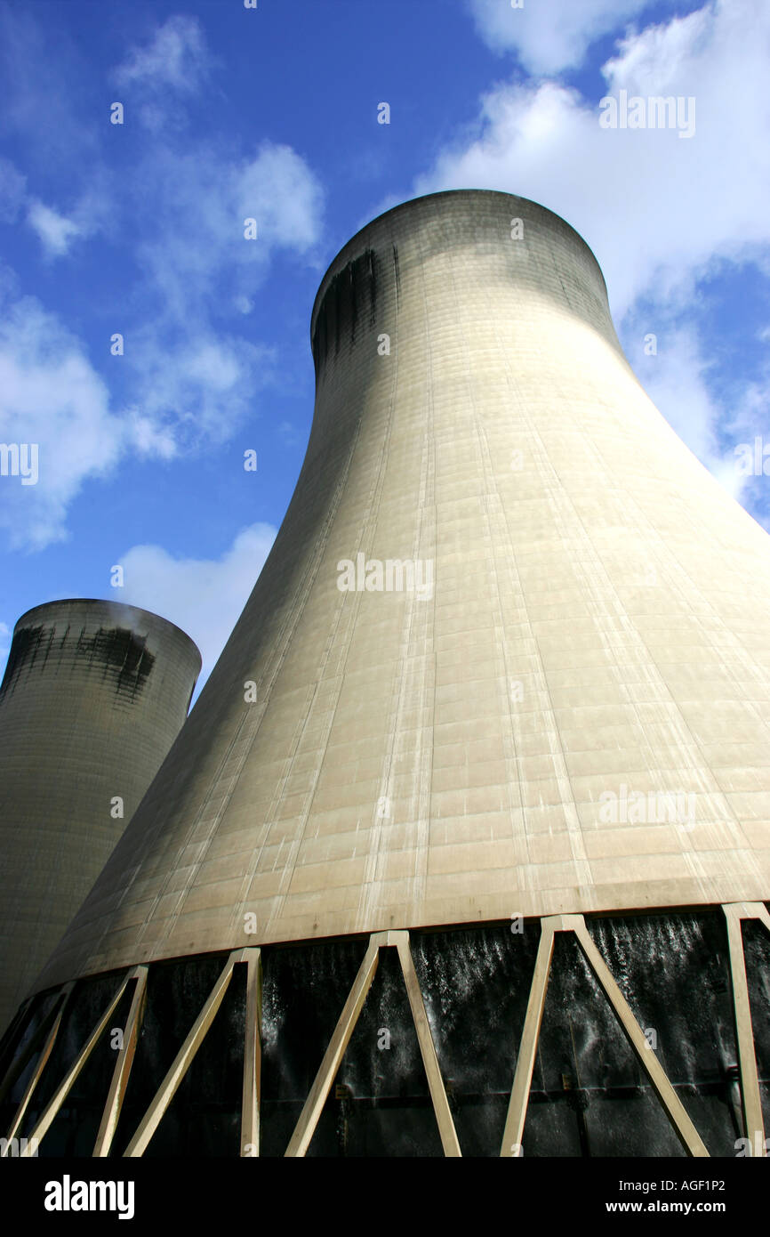 Selby Drax power station Cooling towers in Yorkshire England Stock ...