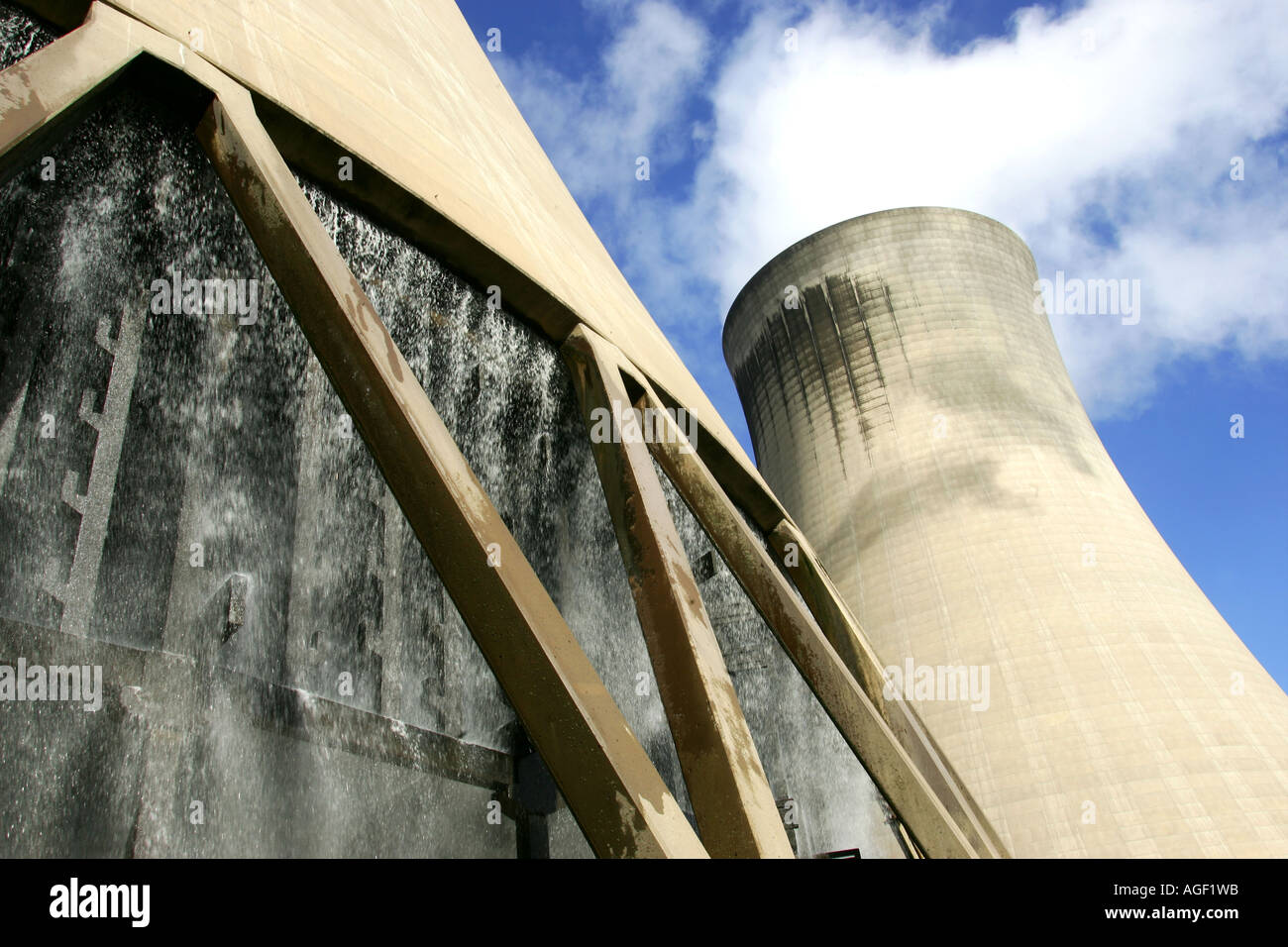 Selby Drax power station Cooling towers in Yorkshire England Stock ...