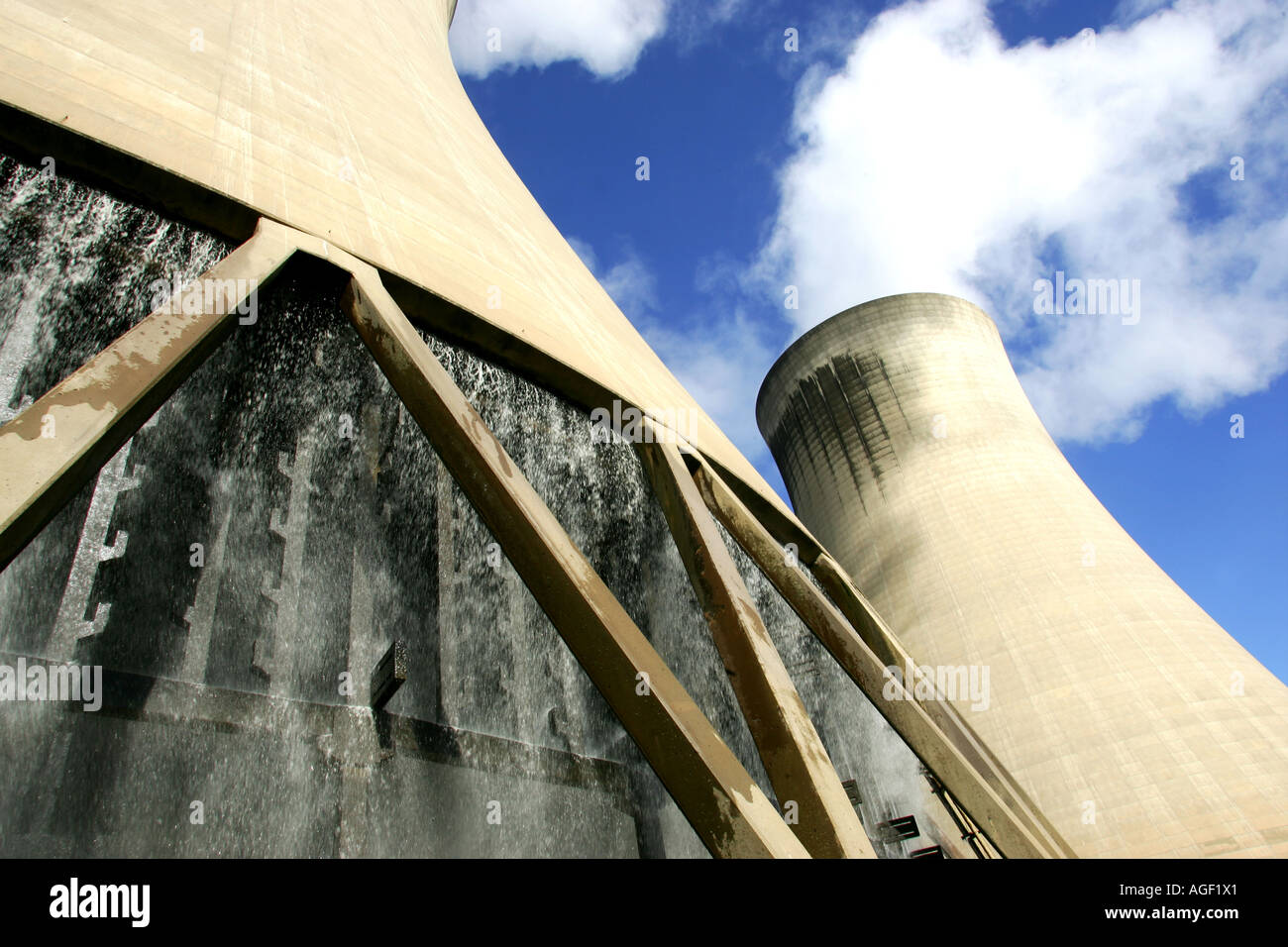 Selby Drax power station Cooling towers in Yorkshire England Stock ...