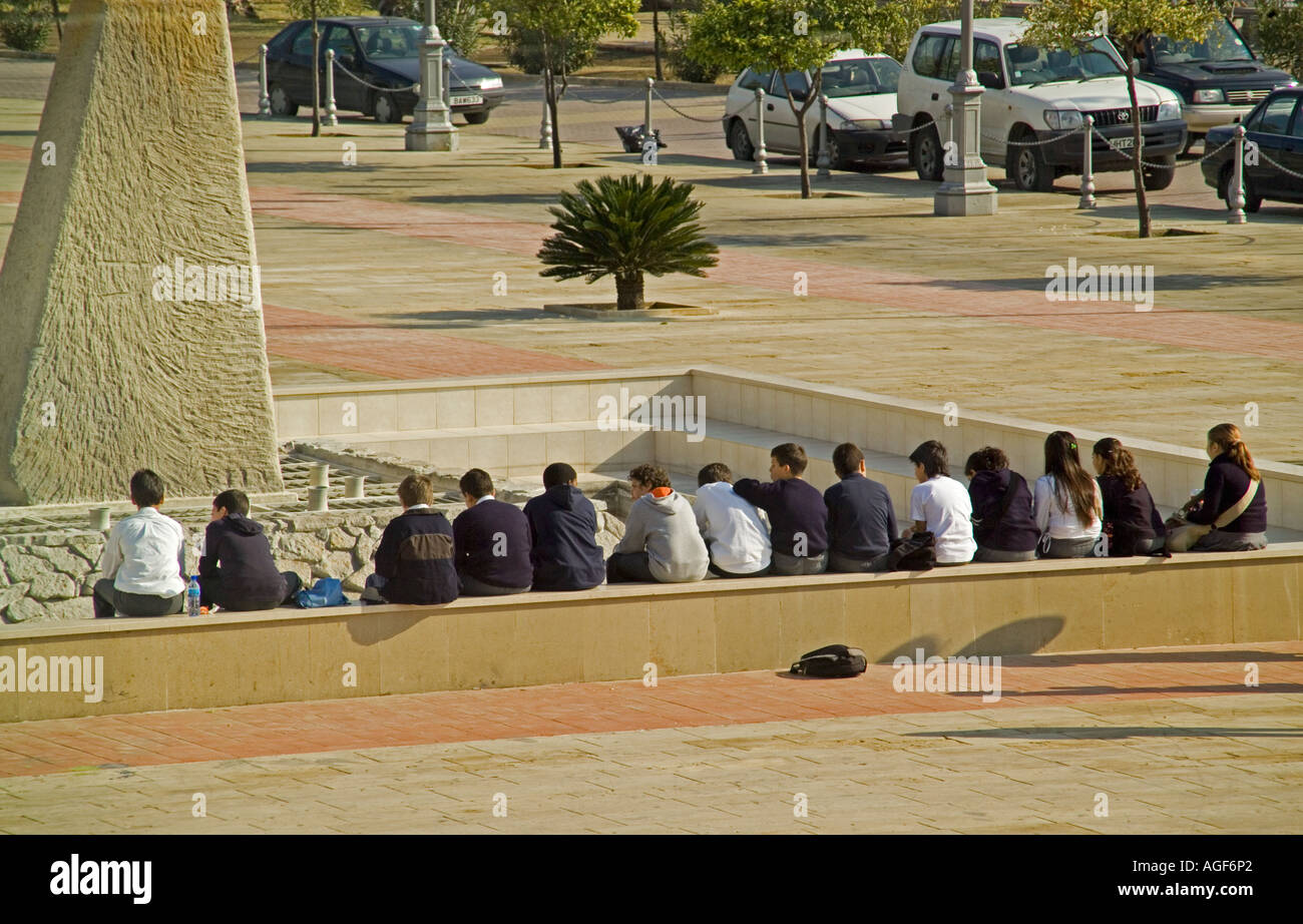 kids on school outing Stock Photo - Alamy