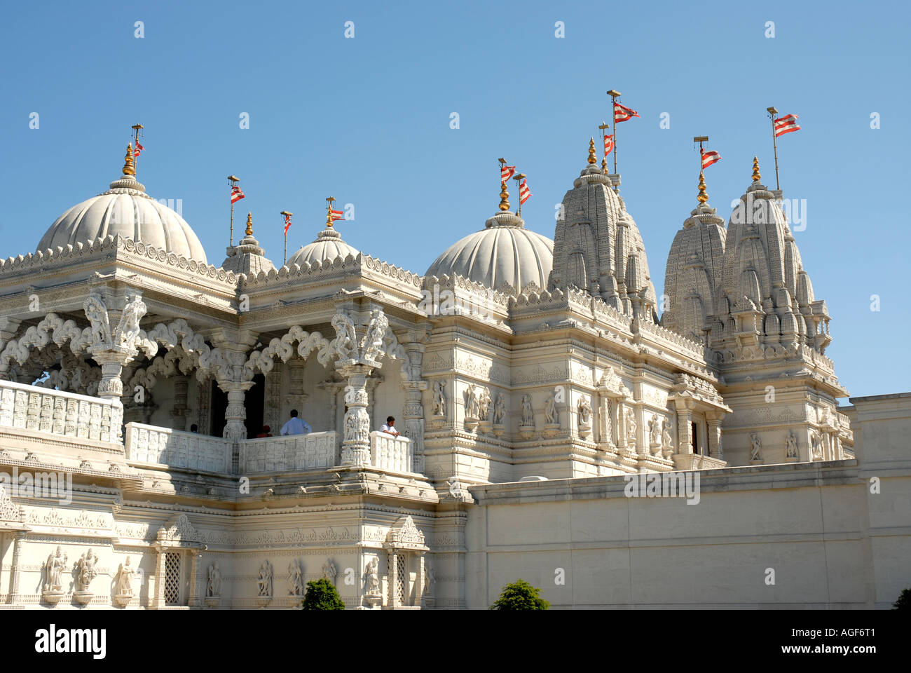 Hindu indian temple religion neasden hi-res stock photography and ...