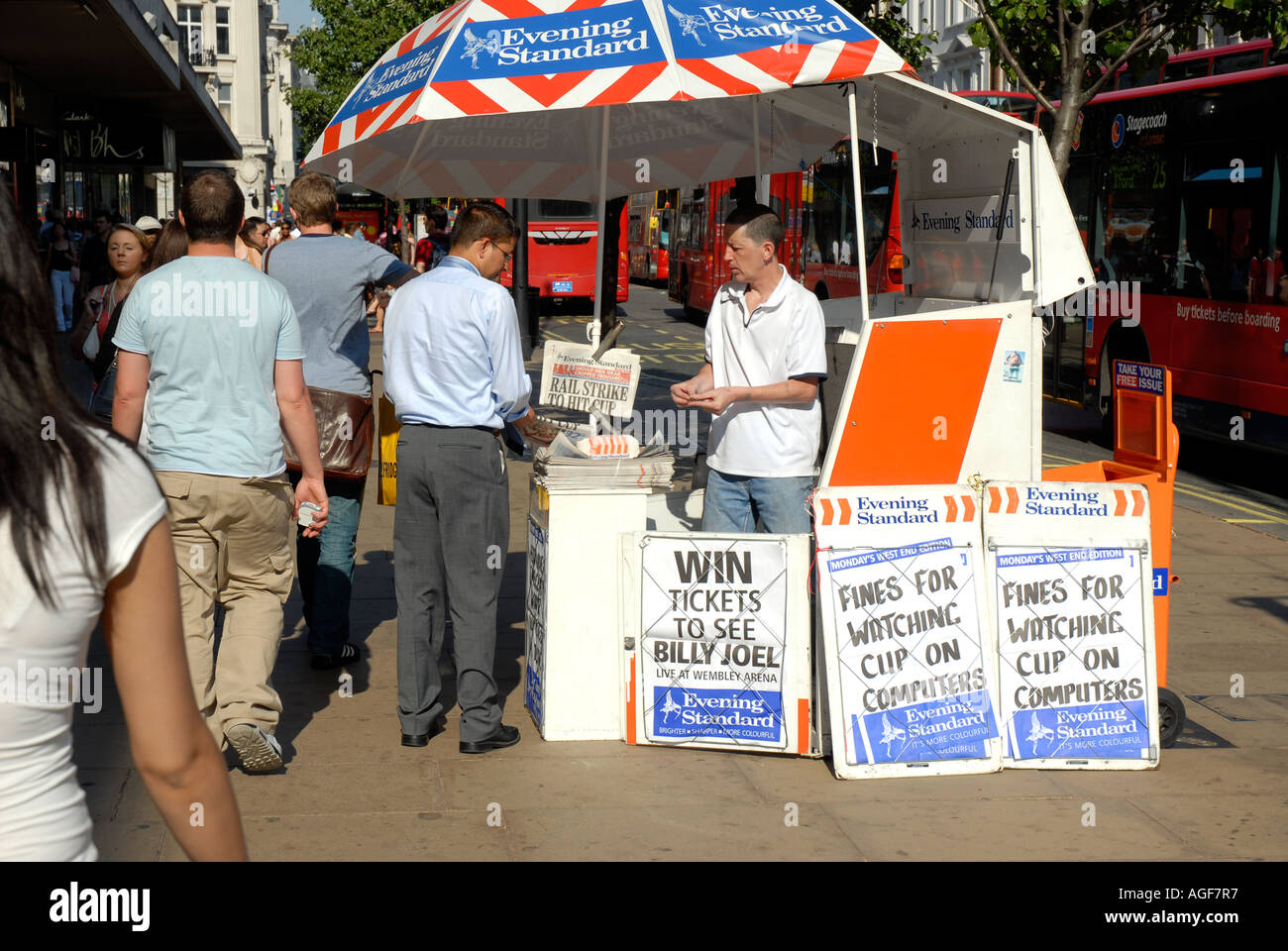 Oxford street london evening standard hi-res stock photography and ...