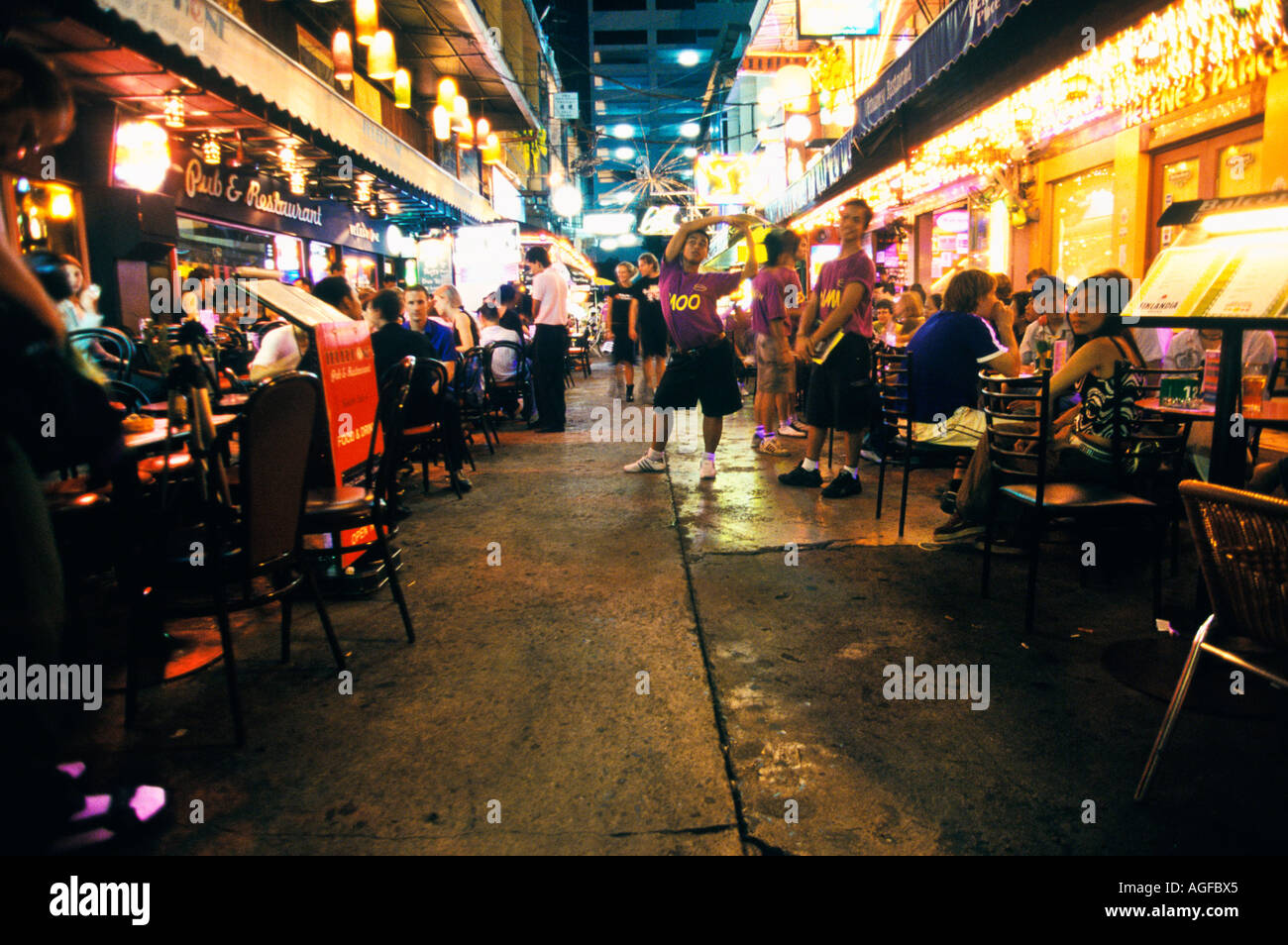 Silom soi 4 hi-res stock photography and images - Alamy