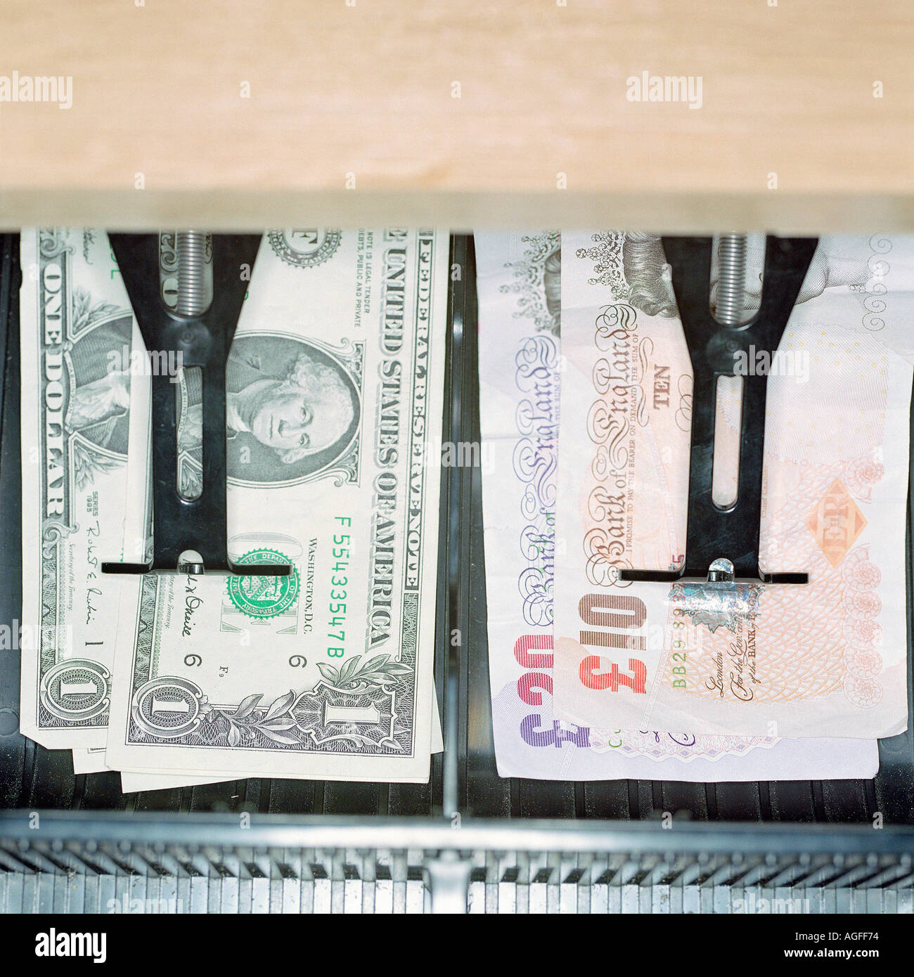 Open cash register hi-res stock photography and images - Alamy