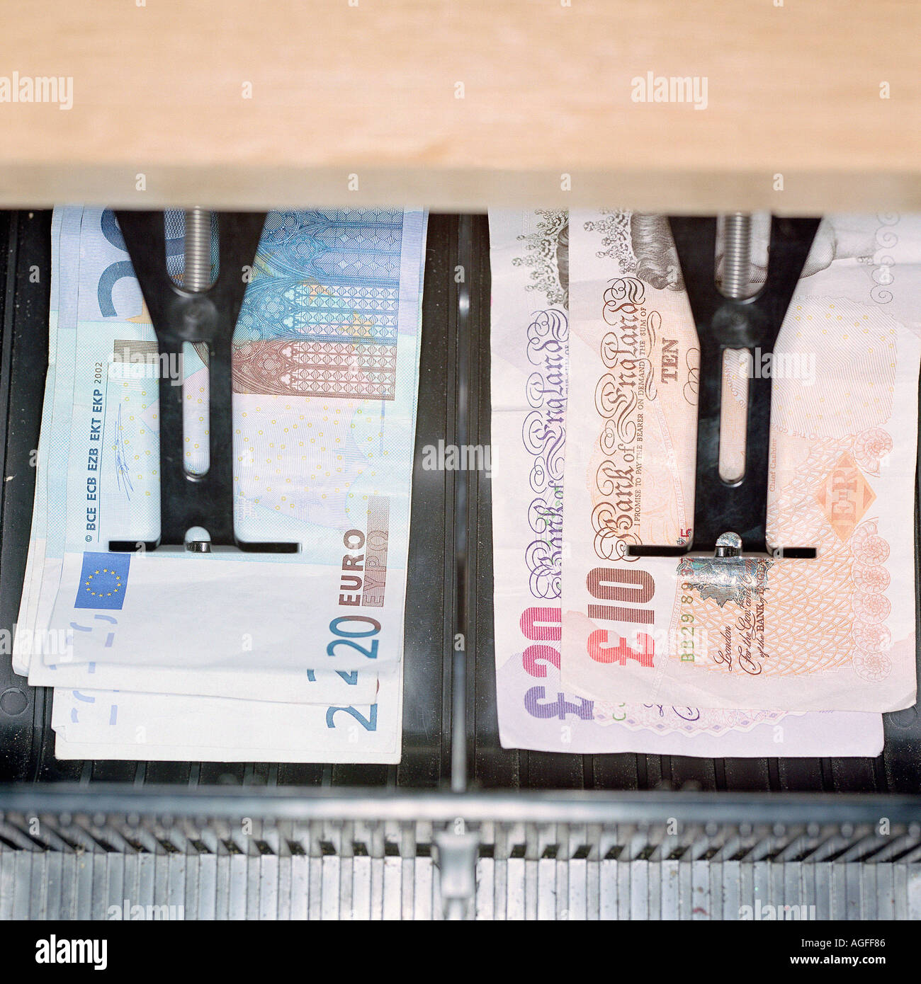 Open cash register hi-res stock photography and images - Alamy