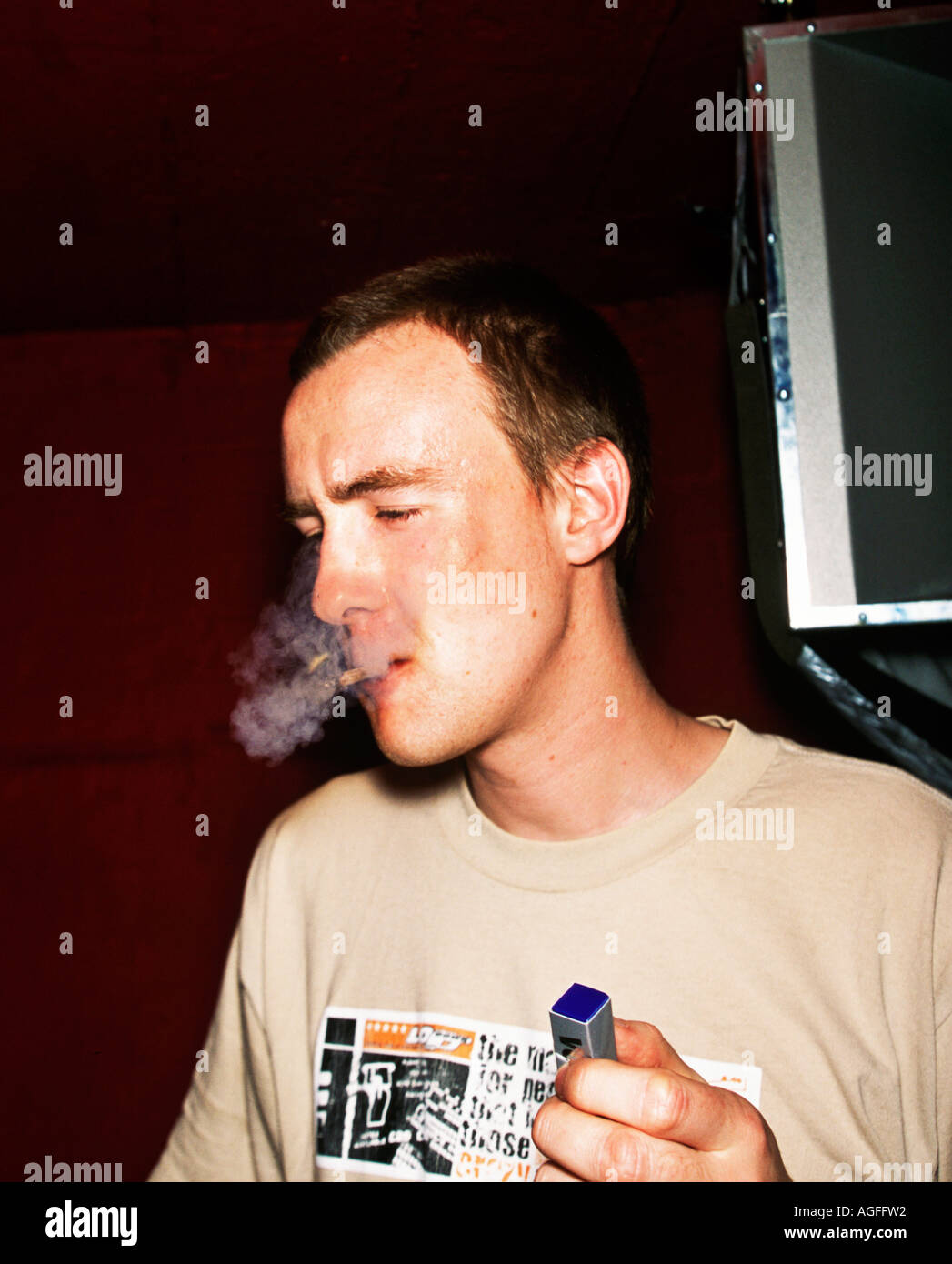 Man smoking Metalheadz Bridge tunnel Stock Photo - Alamy