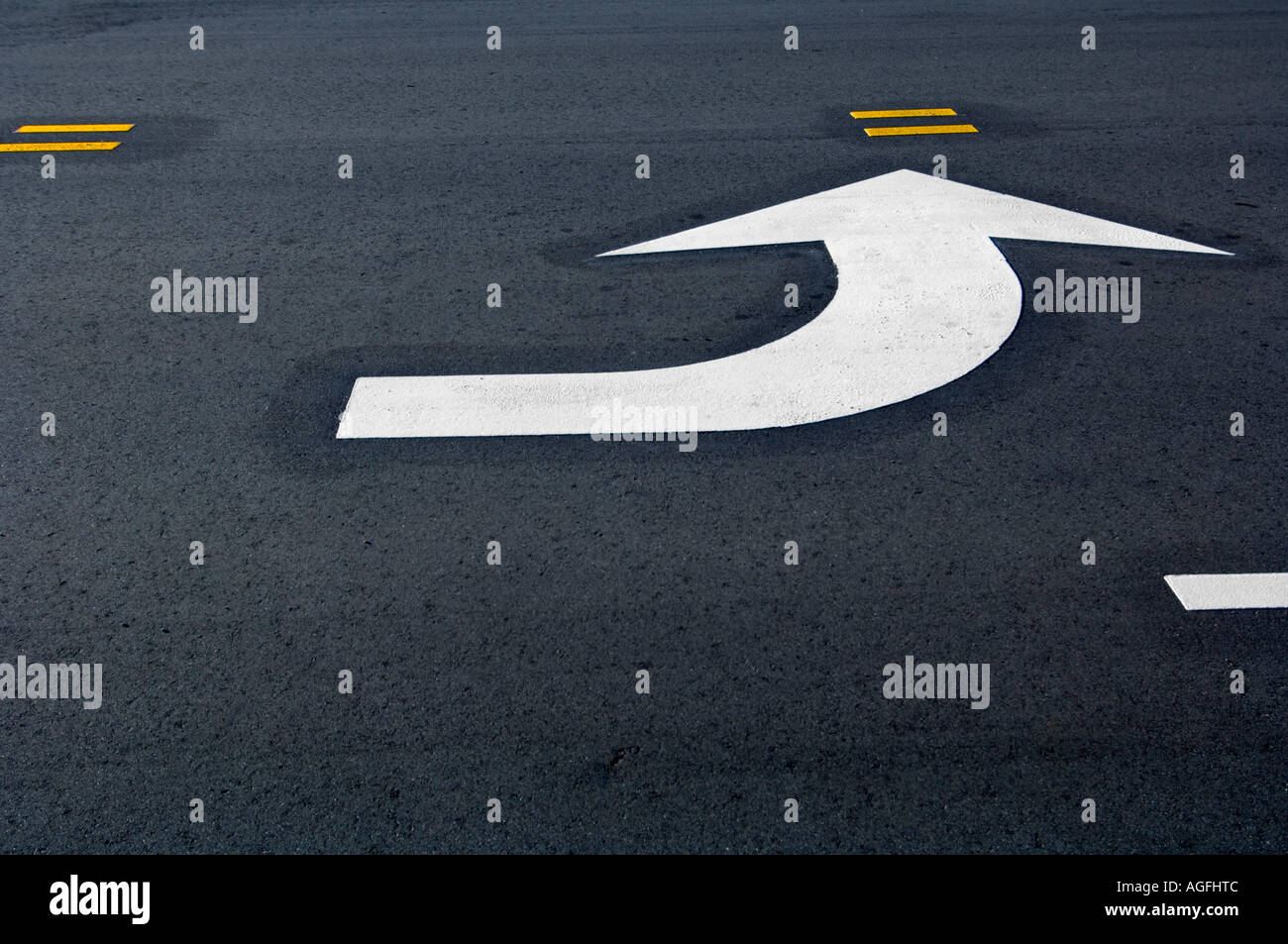 horizontal left turn arrow showing Stock Photo - Alamy