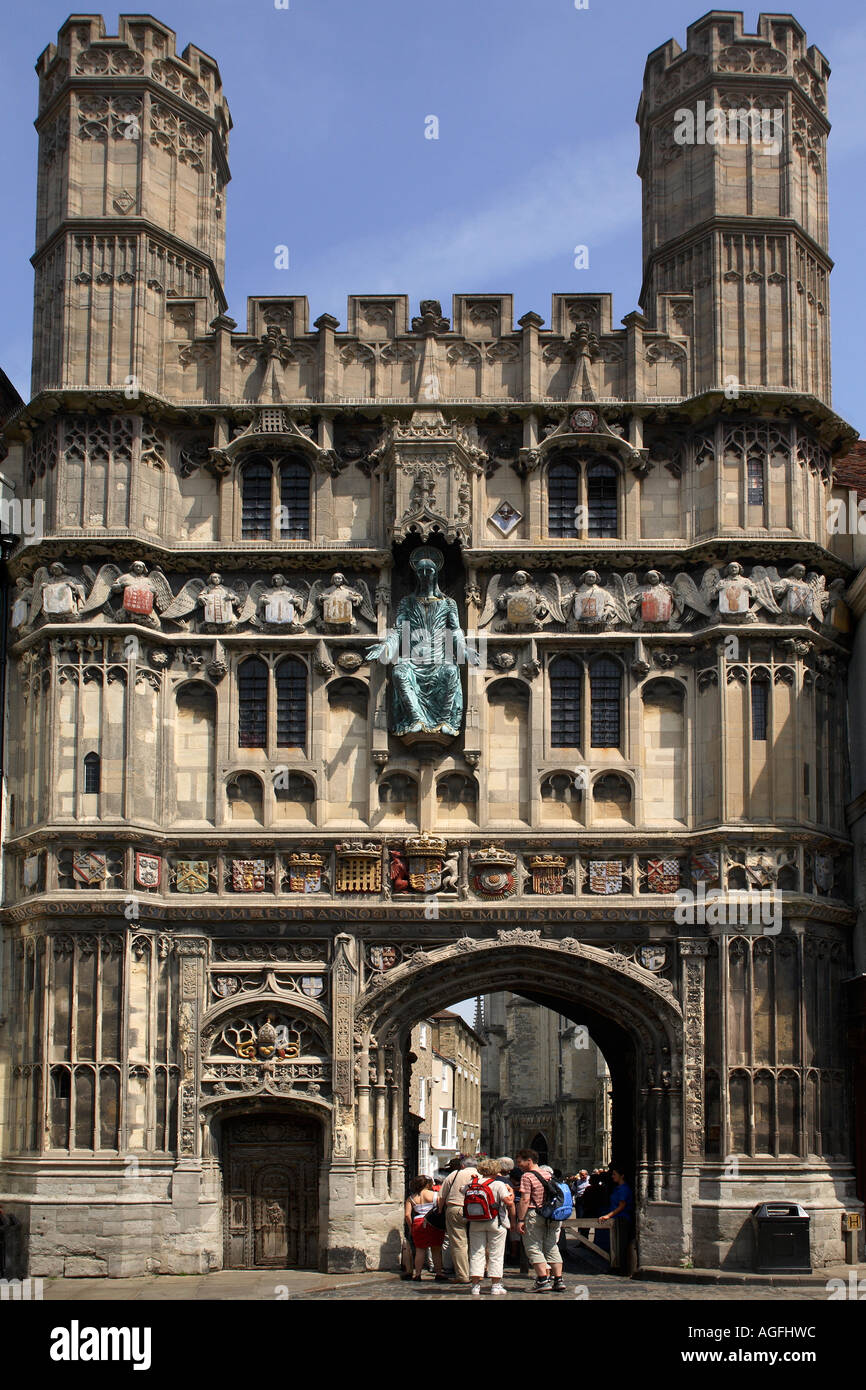 Cathedral close canterbury hi-res stock photography and images - Alamy