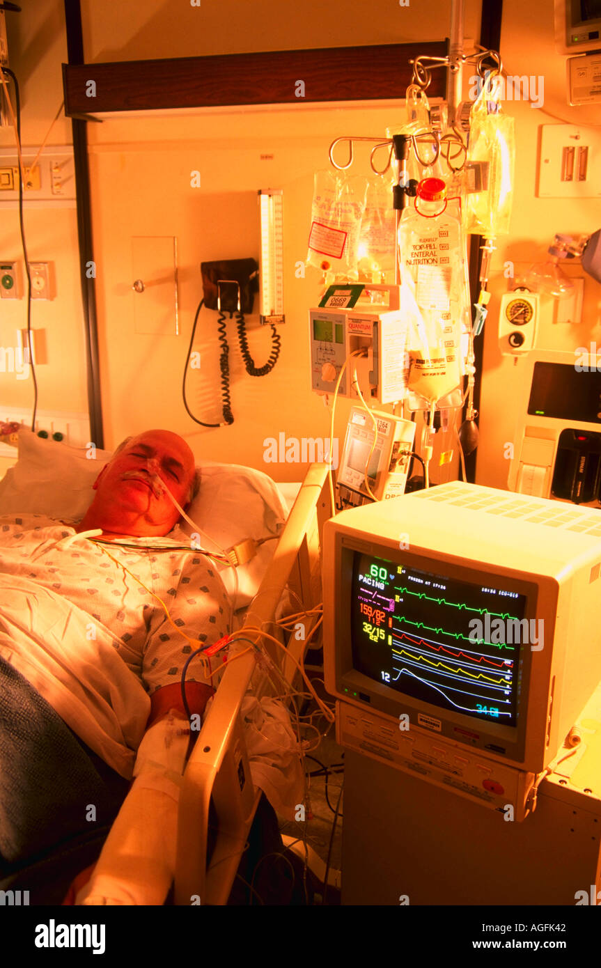 Cardiac patient in ICU CCU unit Stock Photo - Alamy