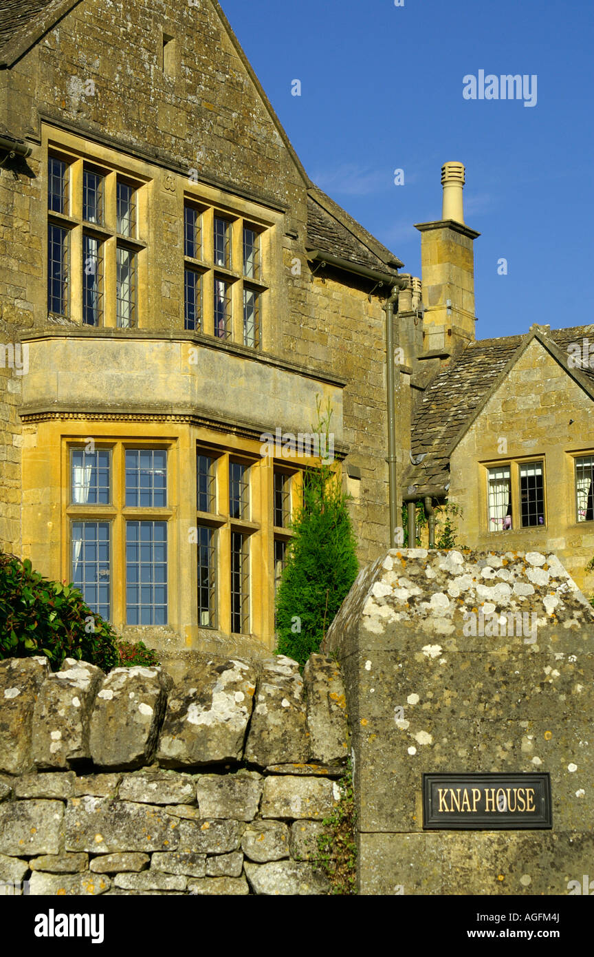 English stone house hi-res stock photography and images - Alamy