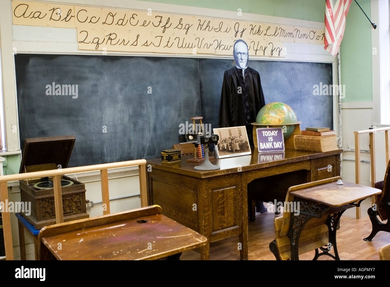 Photo of a recreation display of the 1800s Ronald School House ...