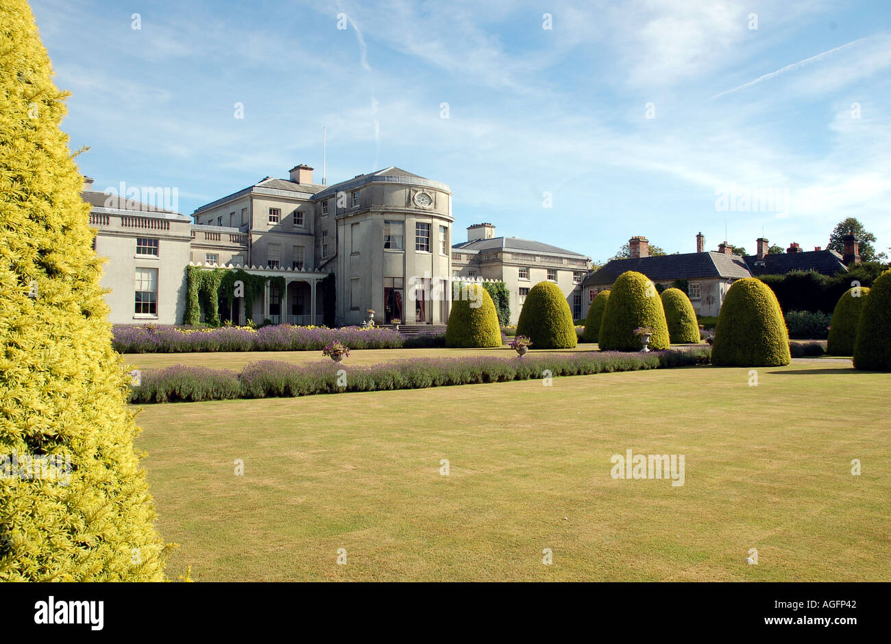 Lord lichfield hi-res stock photography and images - Alamy