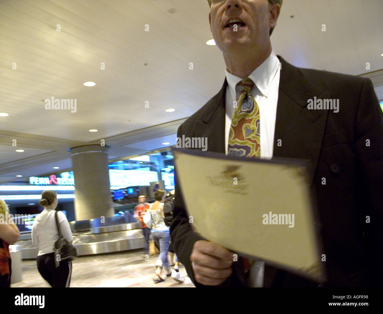 Limo driver airport hi-res stock photography and images - Alamy