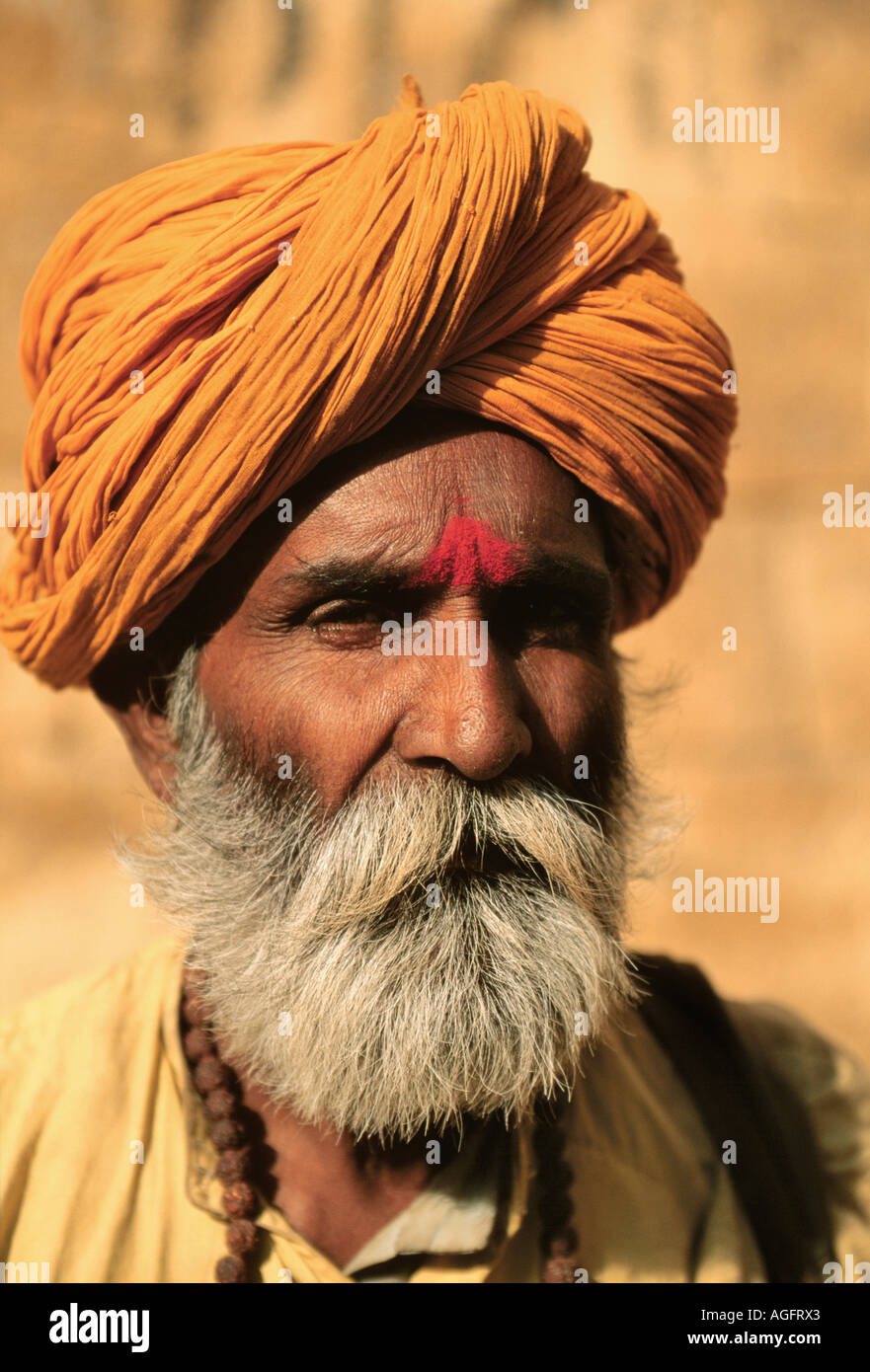 indian man with grey beard and turban, Jaisalmer, Rajasthan, India ...