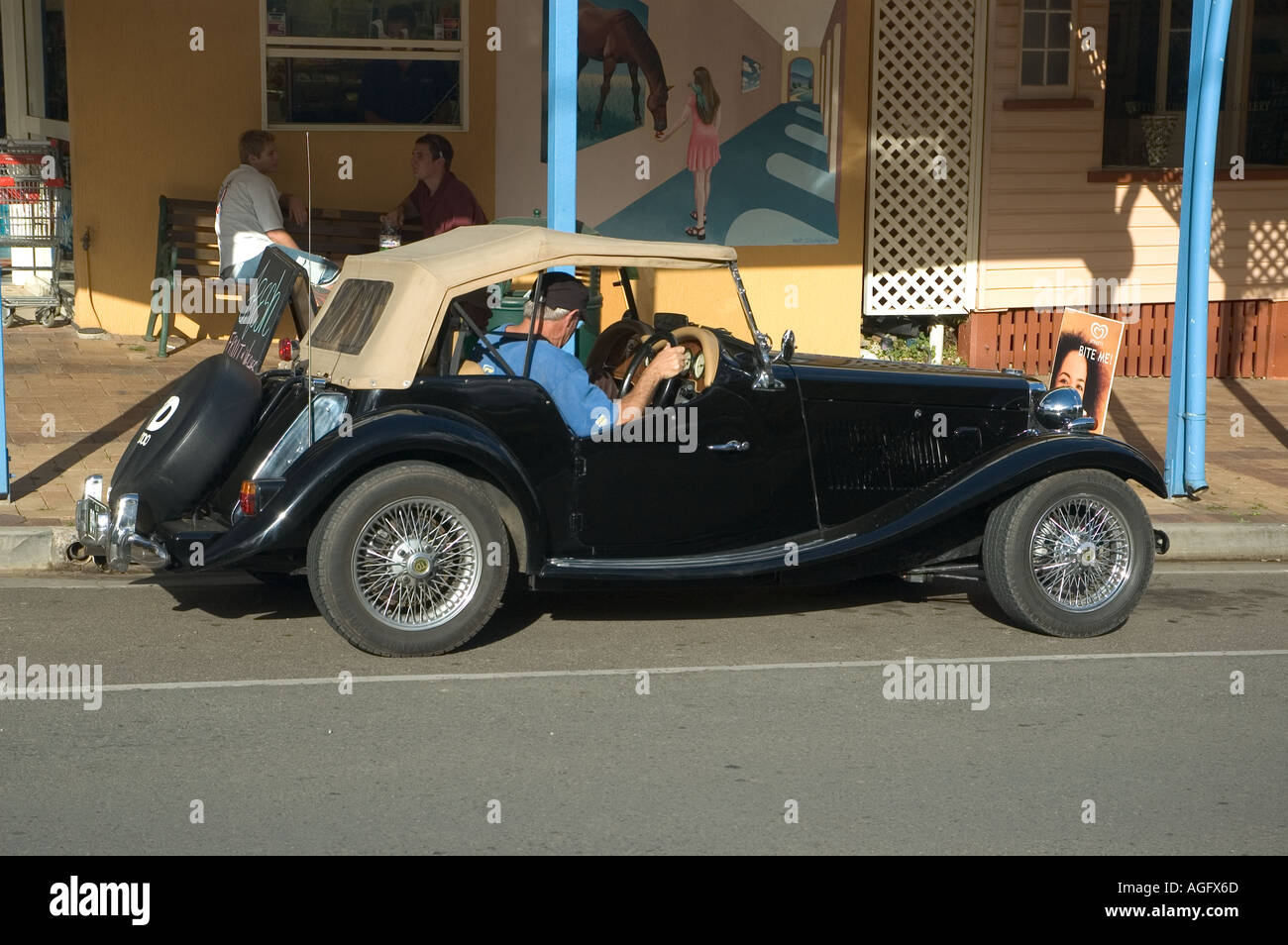MG TD replica MGTD sports car black Stock Photo - Alamy