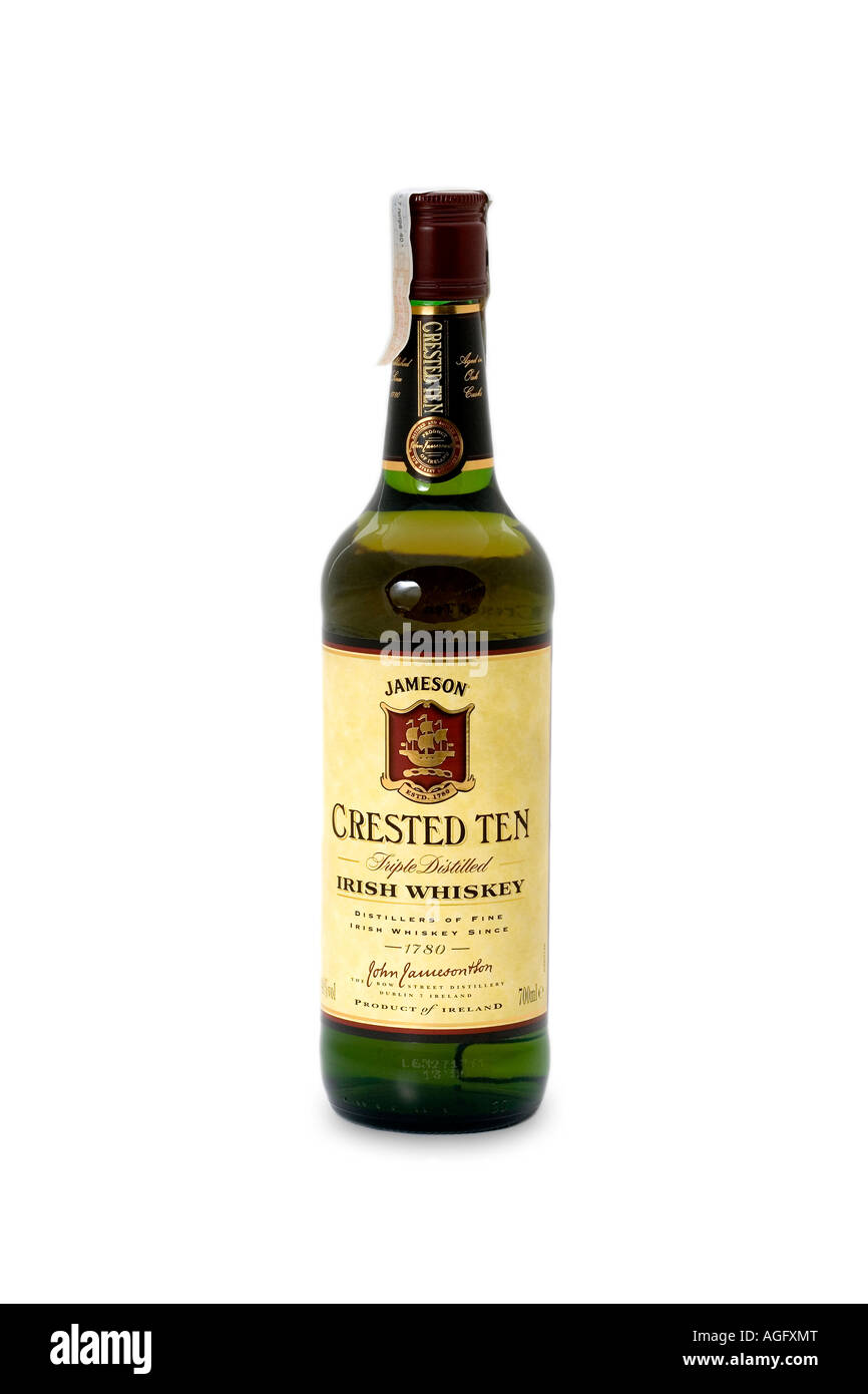 Jameson Crestled Ten whisky whiskey bottle alcohol Stock Photo - Alamy