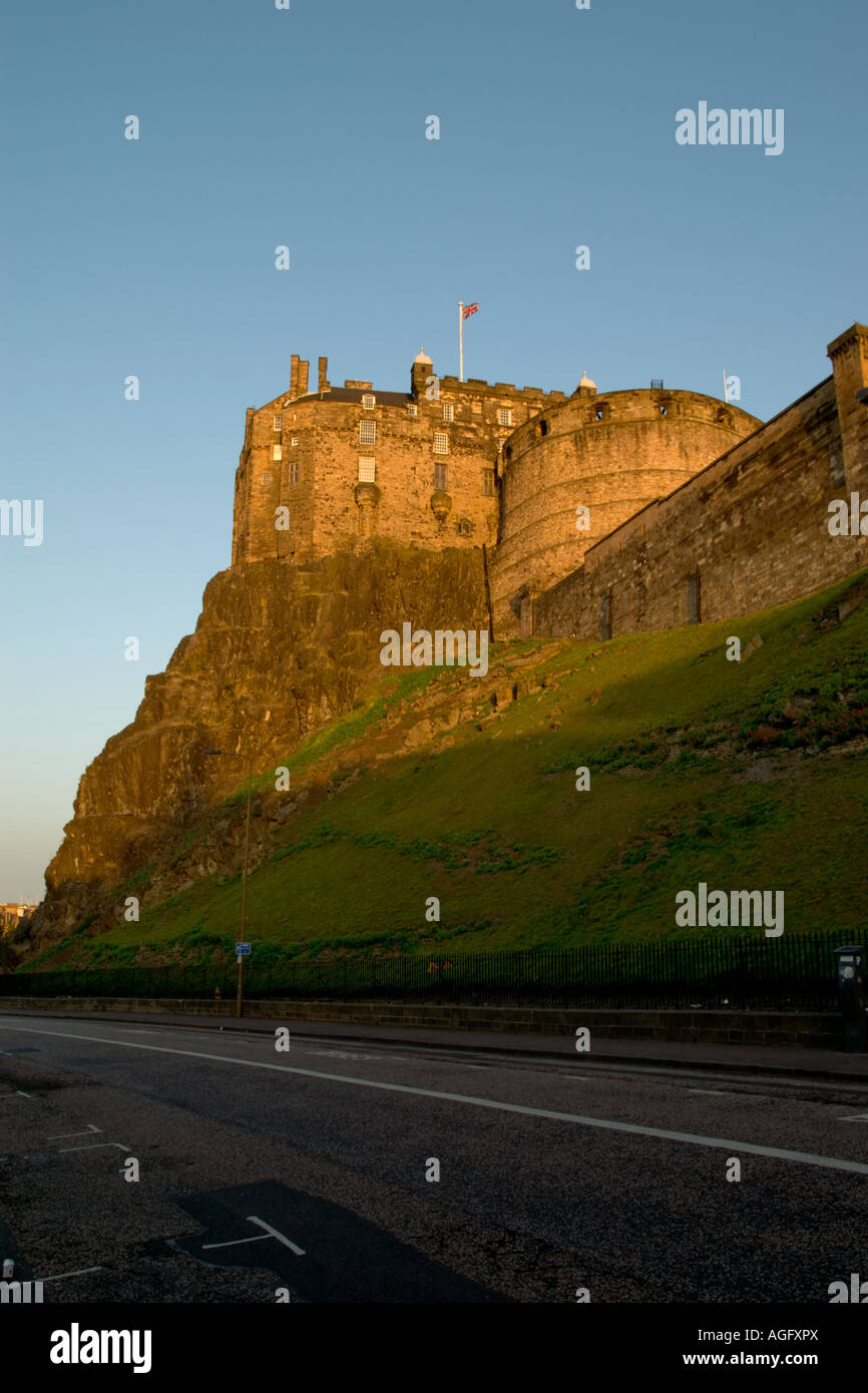 Edinburgh castle in the morning Stock Photo - Alamy
