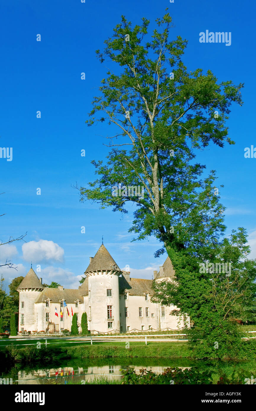 Savigny les beaune castle hi-res stock photography and images - Alamy