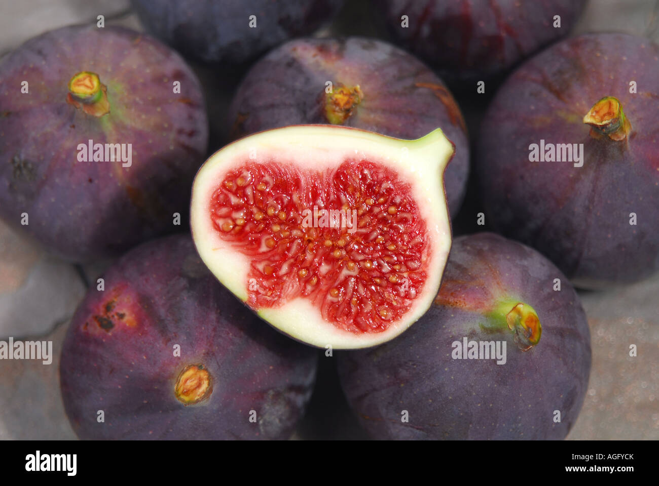 Fig fresh fruit figs hi-res stock photography and images - Alamy