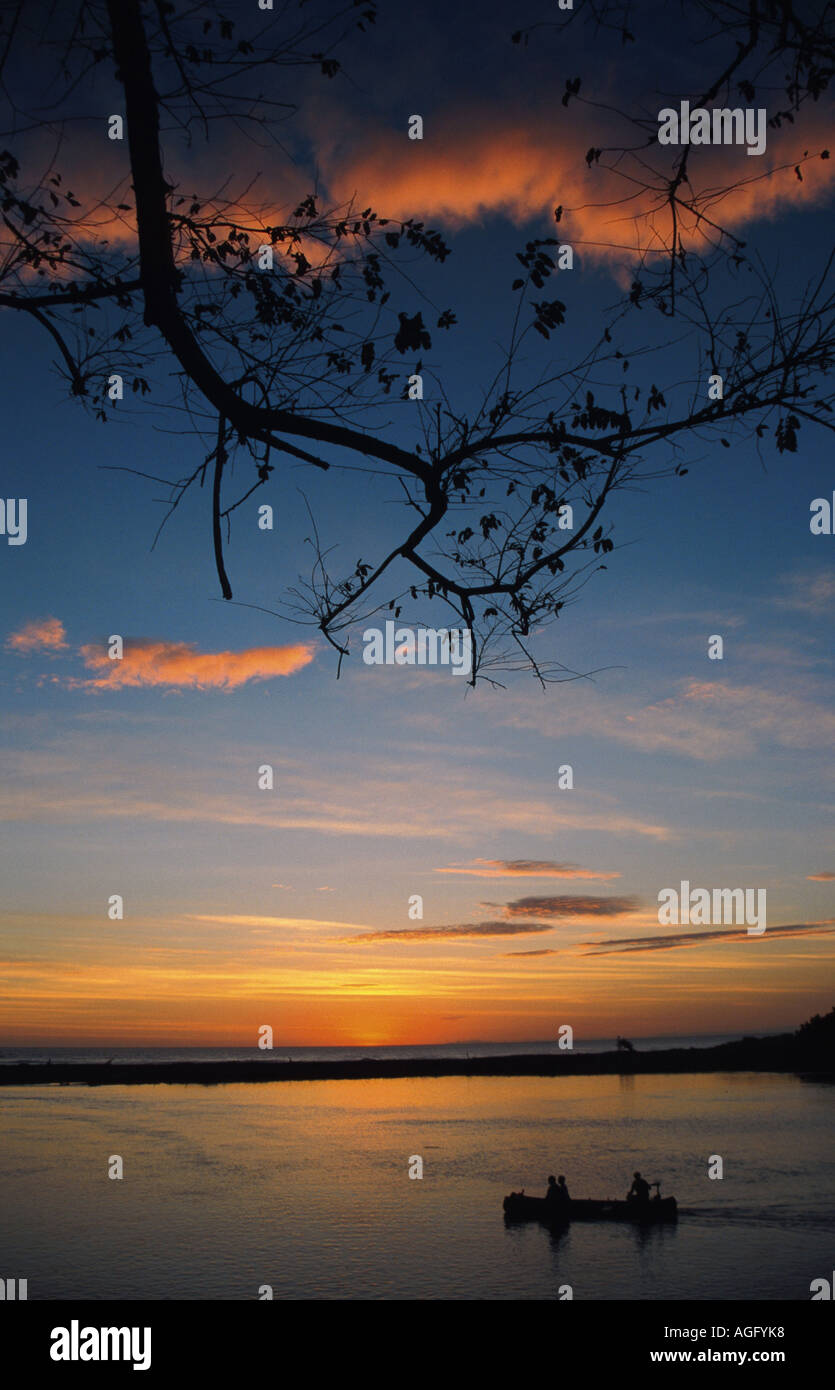 Costa rica w layer sun sunset sunsets hi-res stock photography and ...